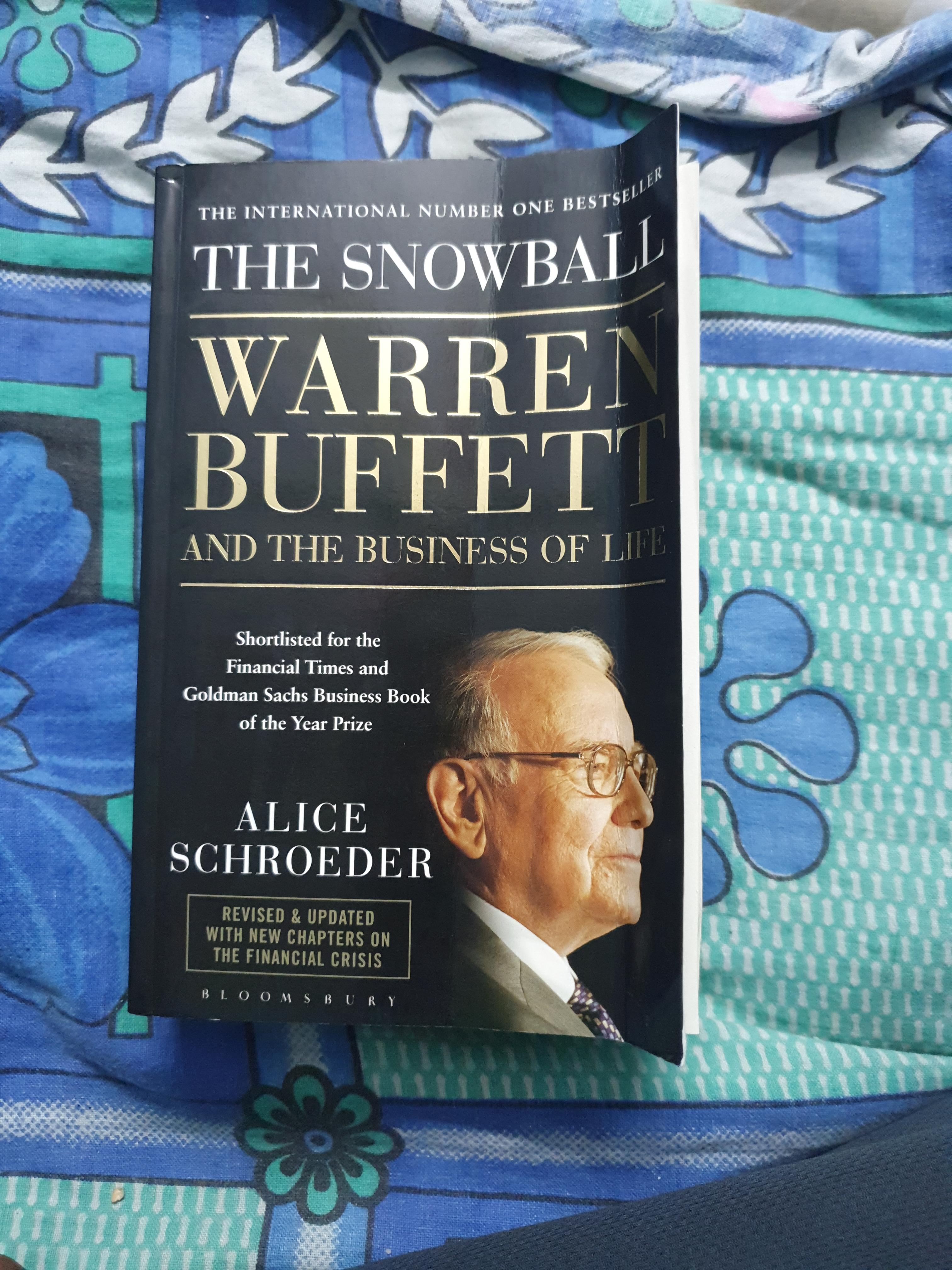 The Snowball: Warren Buffett and the Business of Life eBook : Schroeder ...