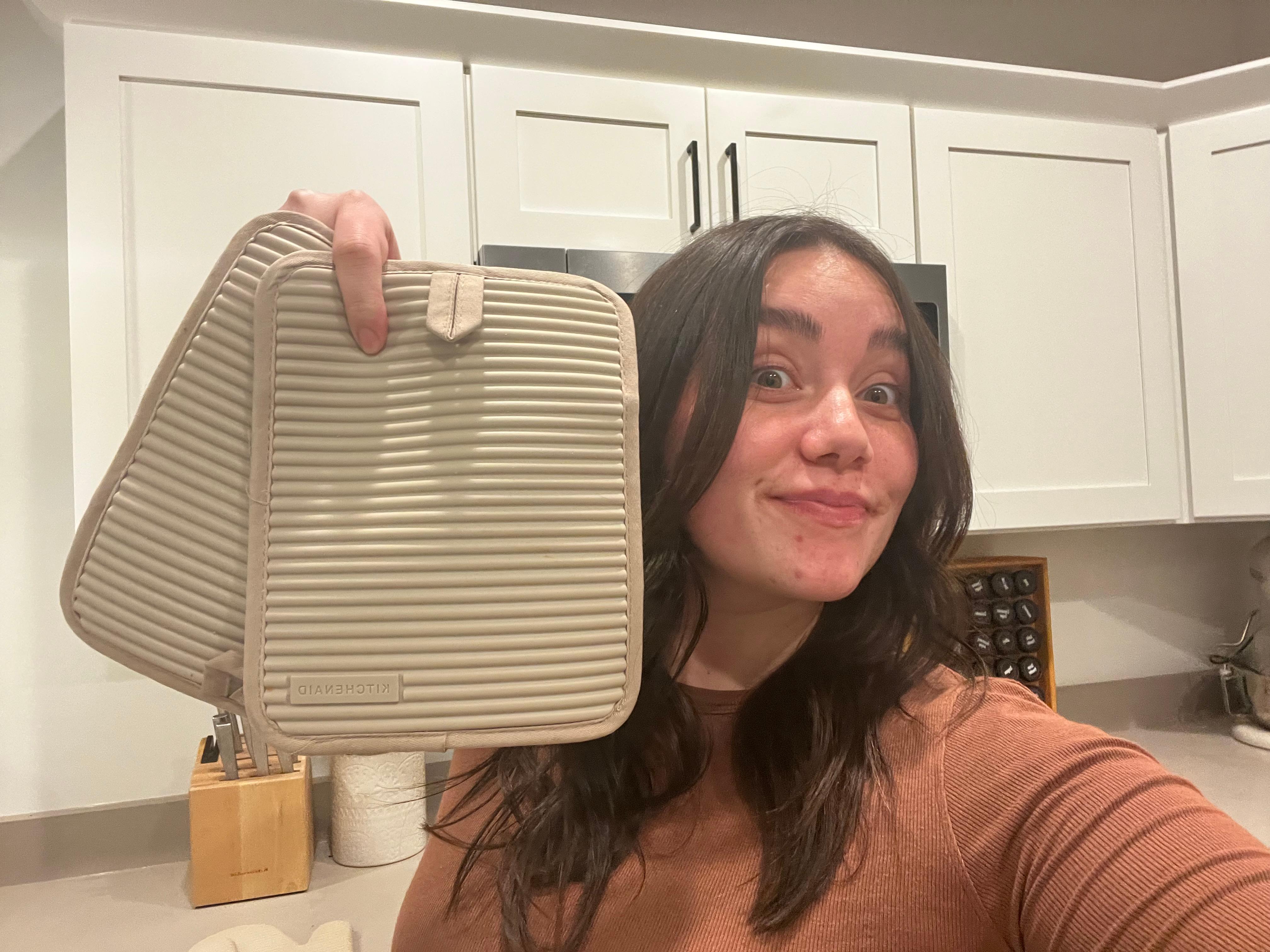 Watch Watch before you buy! Kitchenaid pot holder set review! on Amazon Live