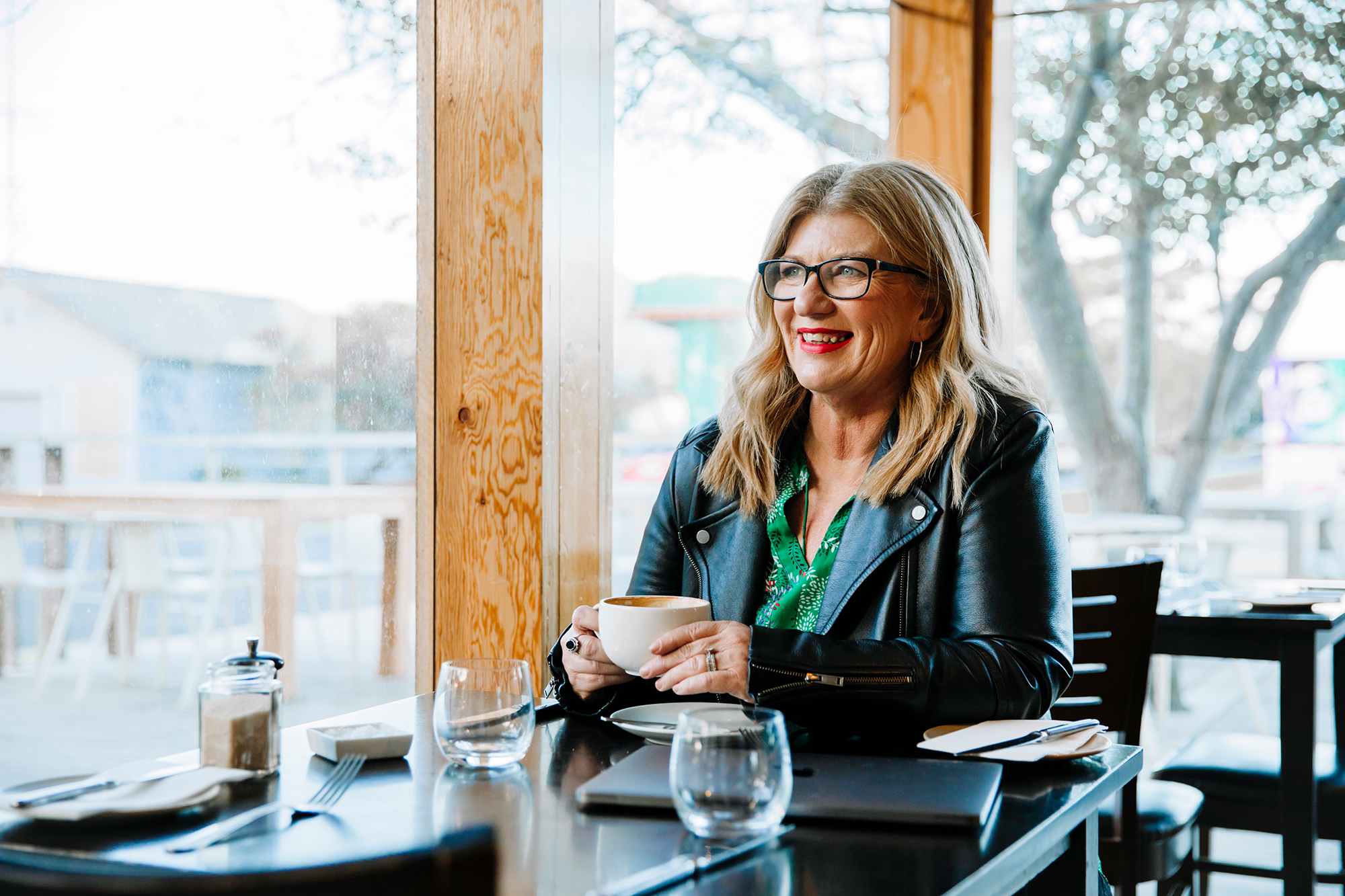 Amazon.com.au: Lisa Ireland: books, biography, latest update