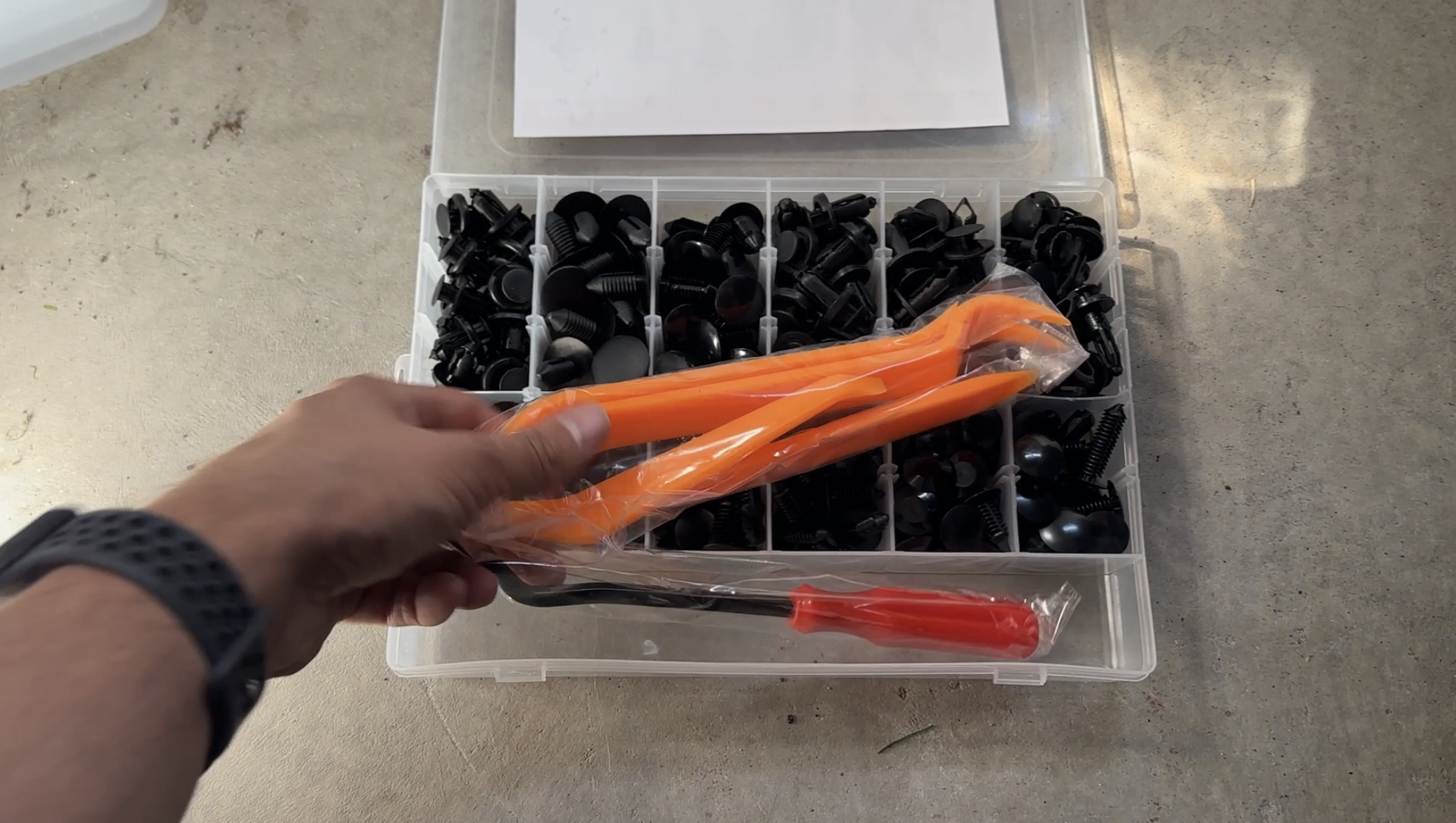 Watch 240PCS Retainer Clips Car Kit Review and How to Install on Amazon ...
