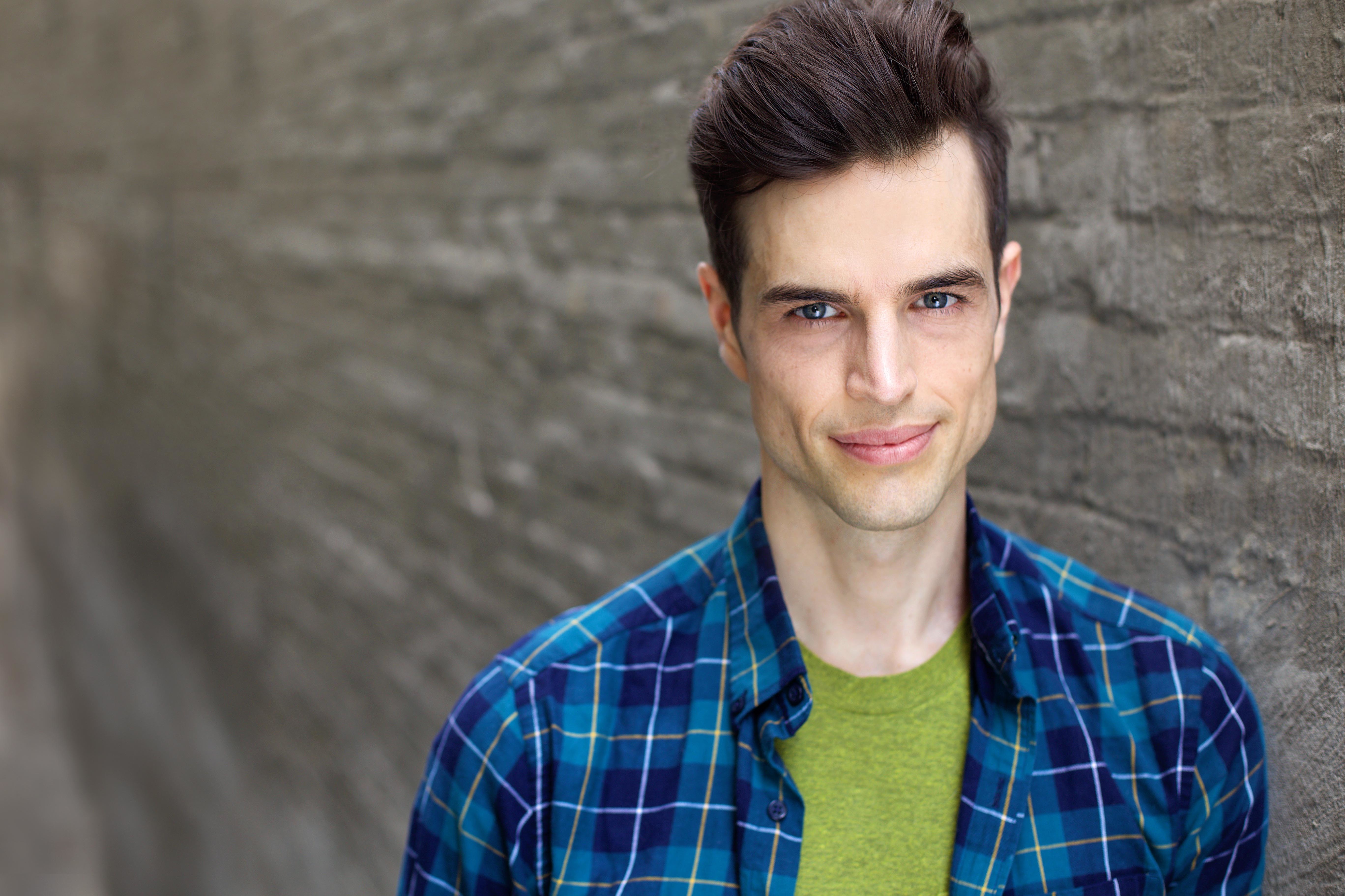 Amazon.com: Annoying Actor Friend: books, biography, latest update