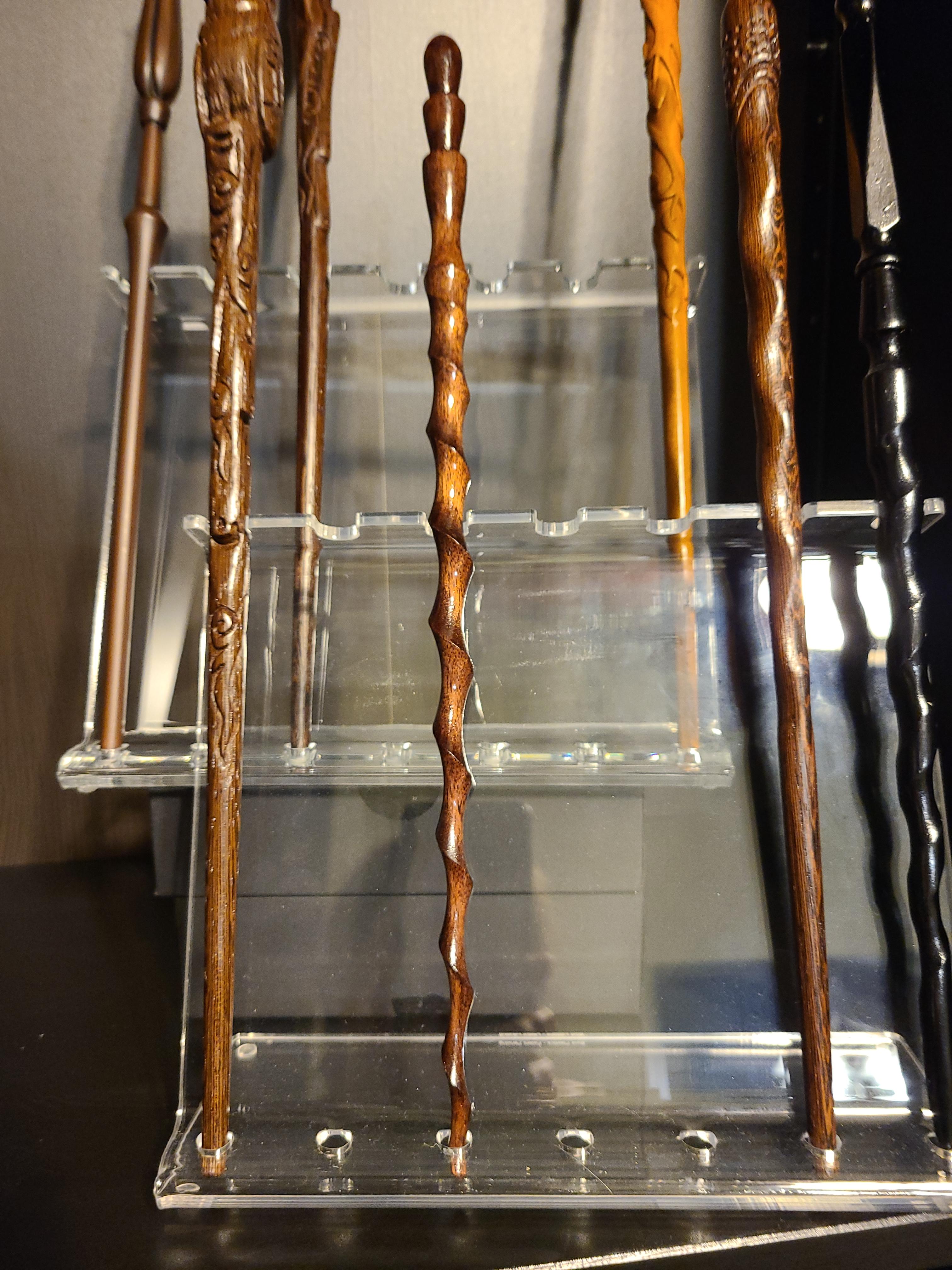 Amazon.com: OrchardWorks Magic Wand, 14 Inch Mahogany Twist : Patio ...