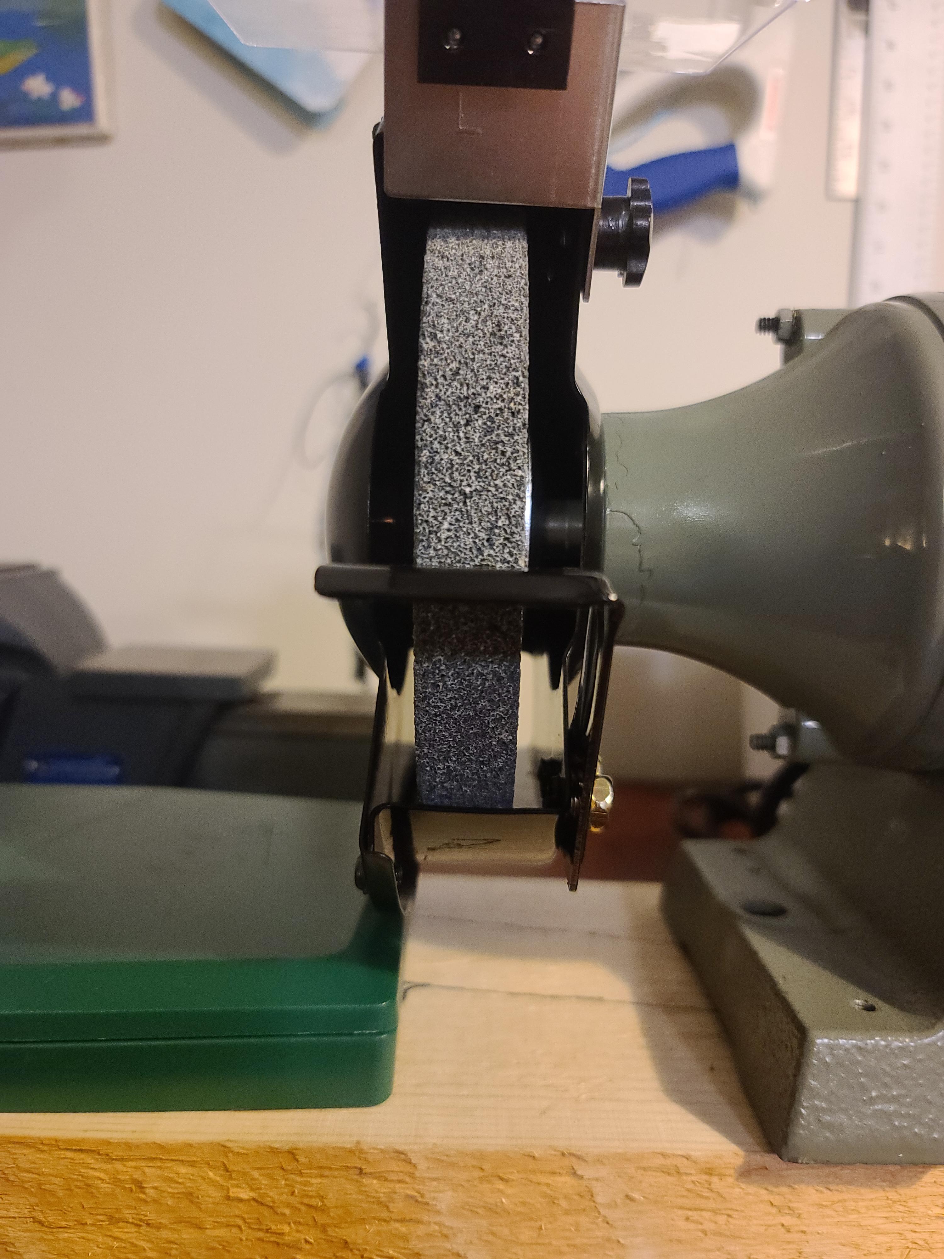 King Canada KC-690 Bench Grinder-Slim Line Series, 6-Inch, Bench ...