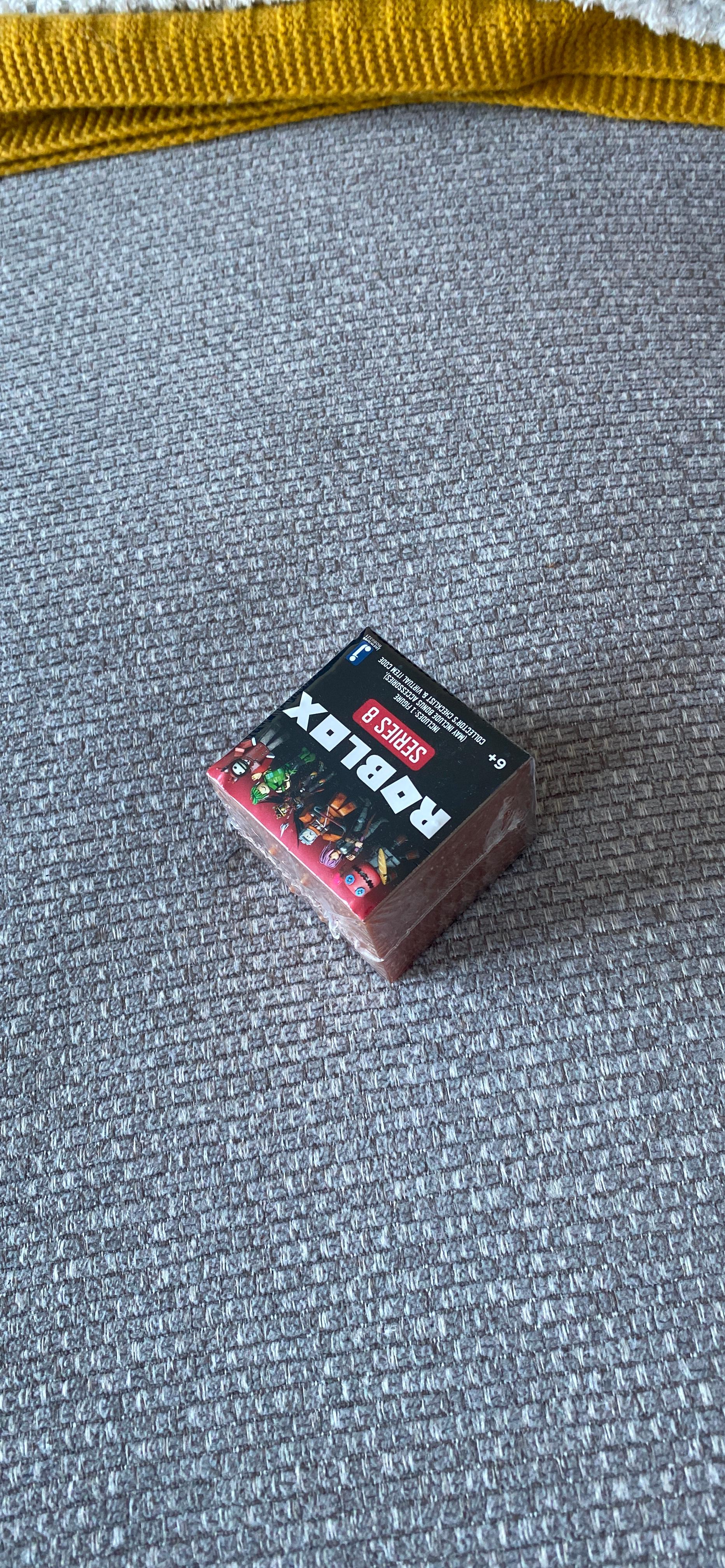 Roblox Display 24 PCS, Black : Amazon.co.uk: Toys & Games