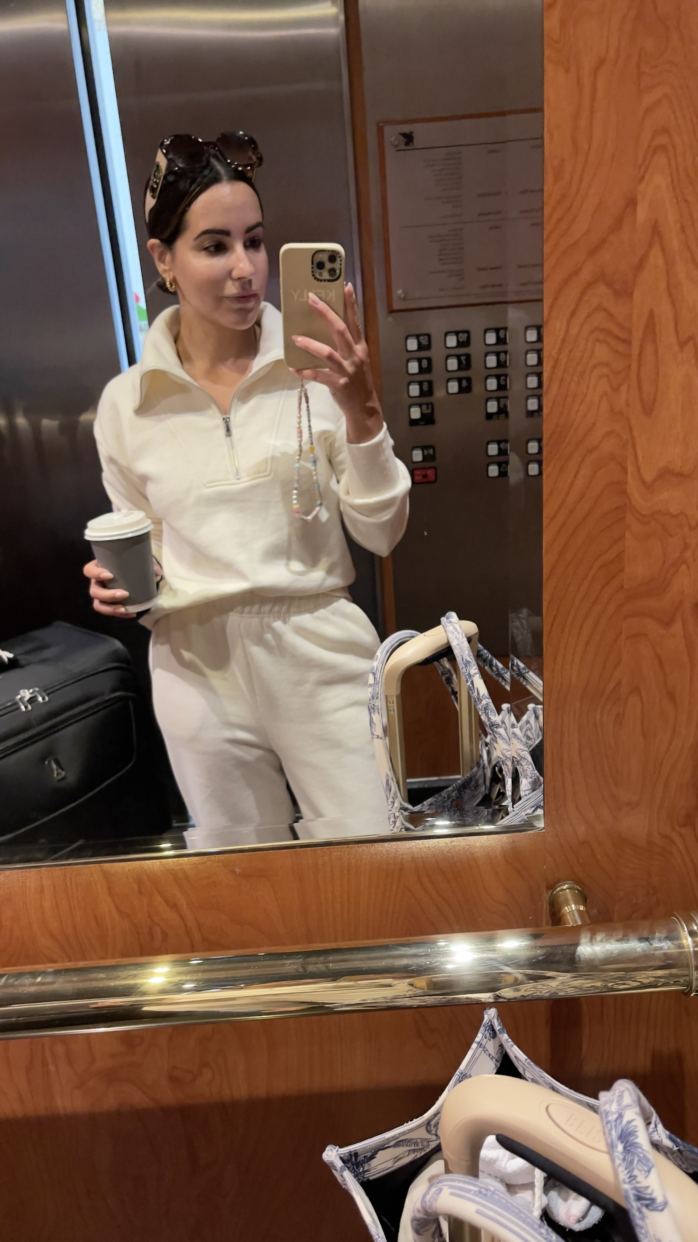 KELLY SAKS’ AMAZON FAVORITES's Amazon Page