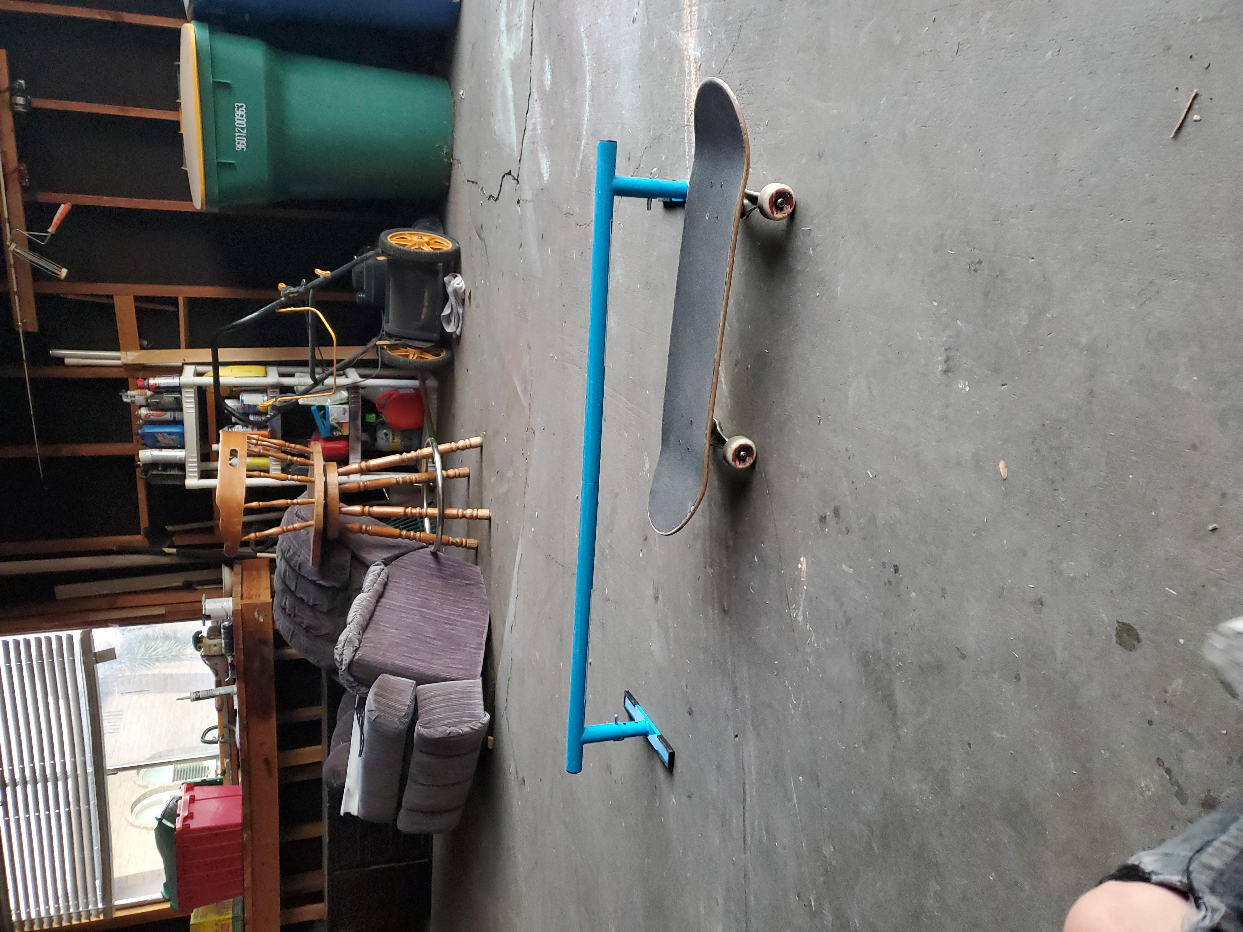 Amazon.com : X Factor Driveway Skatepark Grind Rail : Skateboard Grind ...