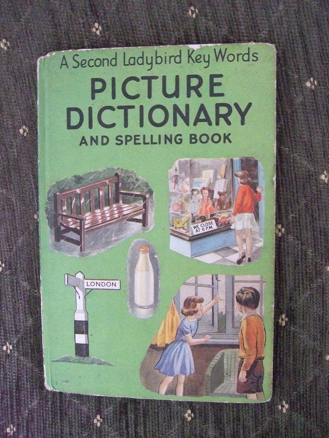 A Second Ladybird Key Words Picture Dictionary and Spelling Book ...