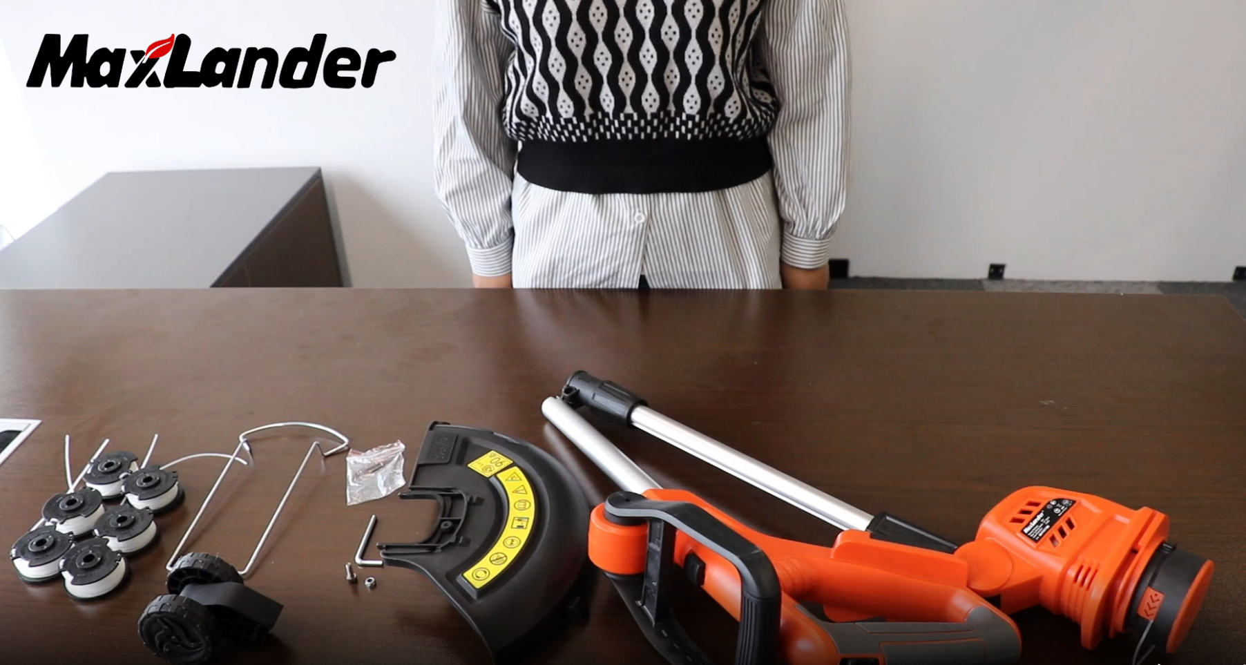 Watch MAXLANDER 12 Inch 20V Cordless String Trimmer on Amazon Live