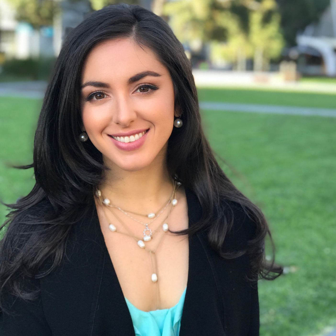 Amazon.com: Shadé Zahrai: books, biography, latest update