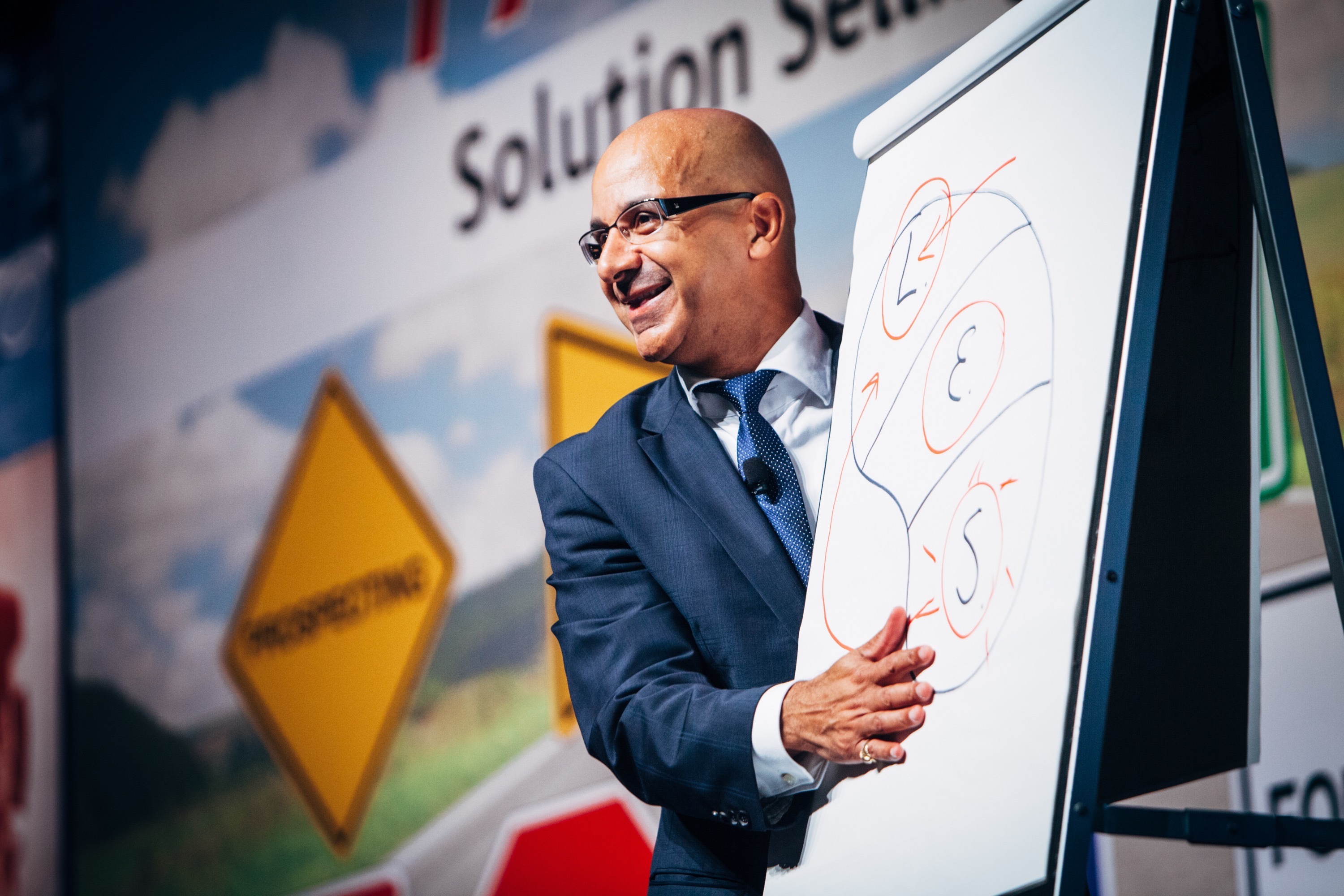 Amazon.com: Victor Antonio: books, biography, latest update