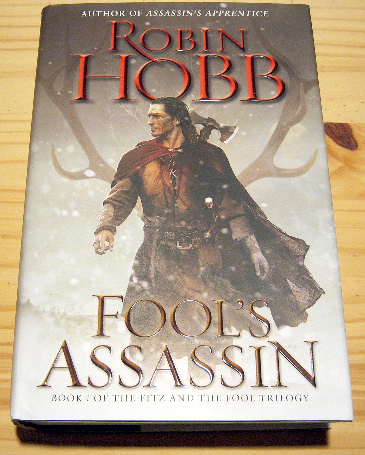 Fool's Assassin: Book One of the Fitz and the Fool Trilogy : Hobb ...