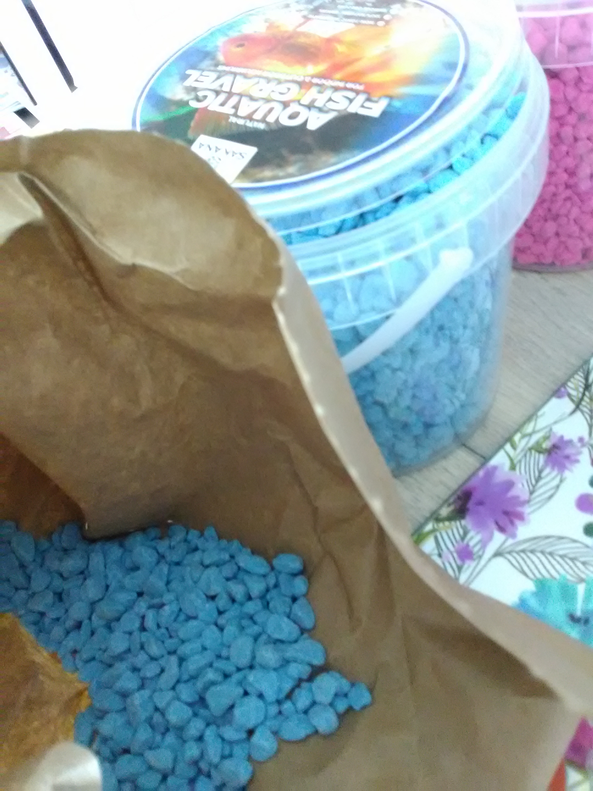 Sakana Blue Fluorescent Fish Gravel - Decorative Neon Pond Tank Aquatic ...