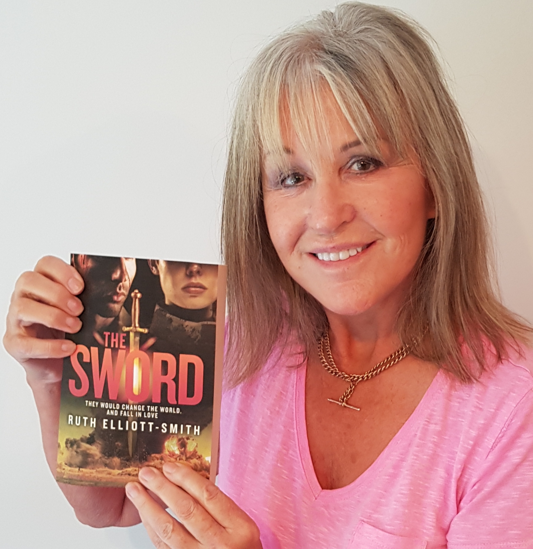 Amazon.co.uk: Ruth Elliott-Smith: books, biography, latest update