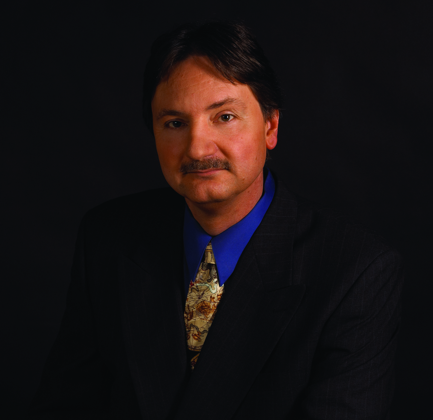 Amazon.com.br: Michael E. Bakich: livros, biografia, última atualização