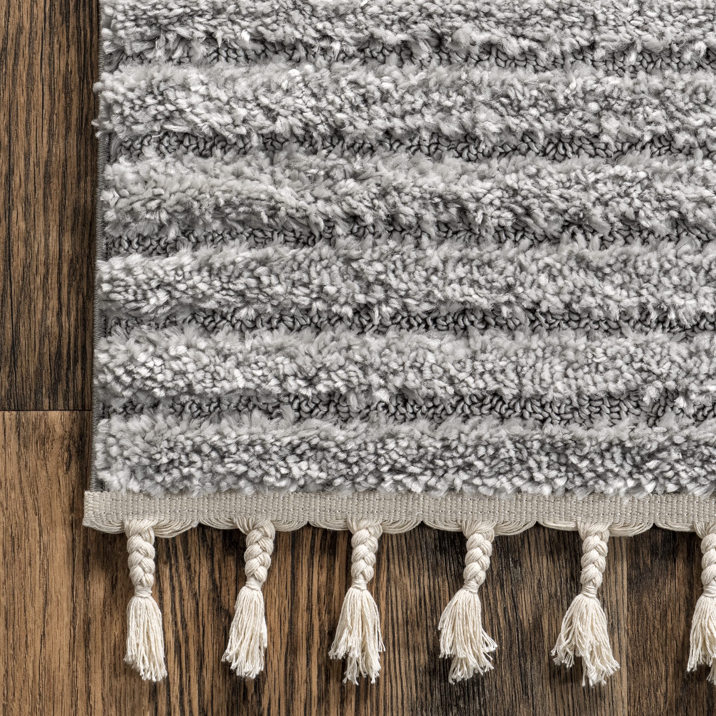 nuLOOM Risette Geometric Shag Tassel Area Rug, 4' x 6', Light Gray