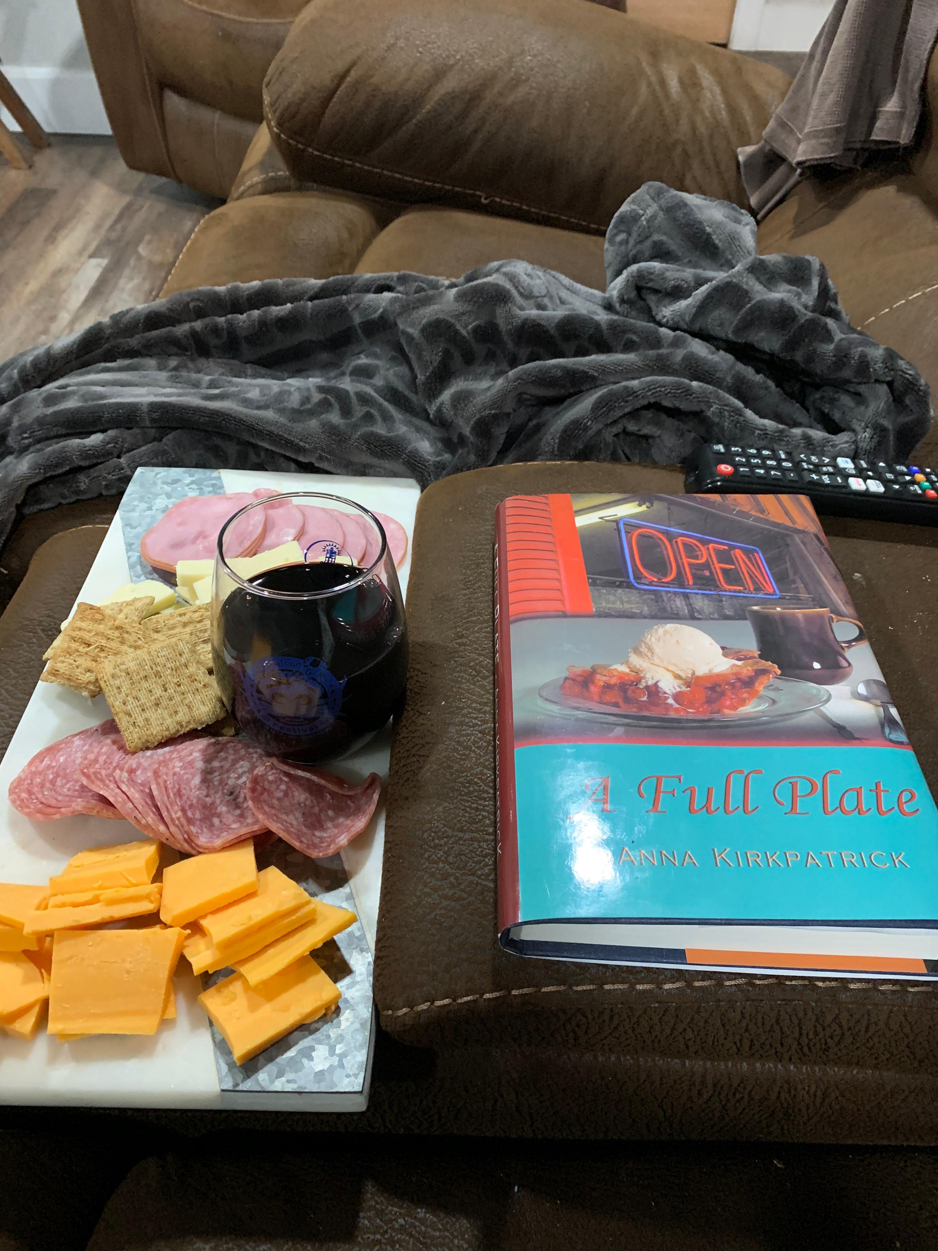 A Full Plate: Kirkpatrick, Anna: 9781646549429: Amazon.com: Books