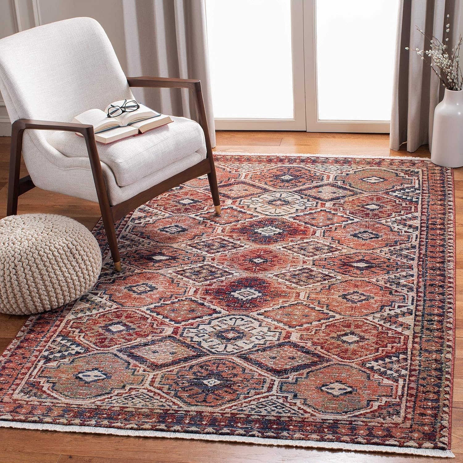 Amazon.com: SAFAVIEH Herat Collection Area Rug - 6'7" Square, Rust ...