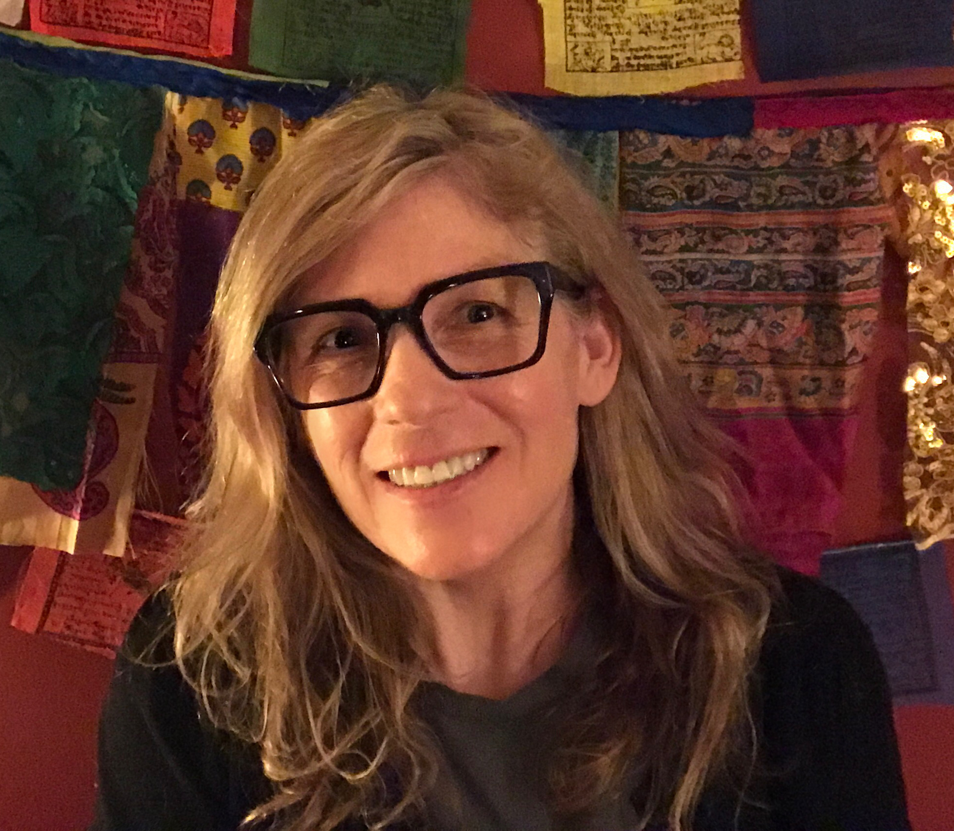 Amazon.com: DJ Lee: books, biography, latest update