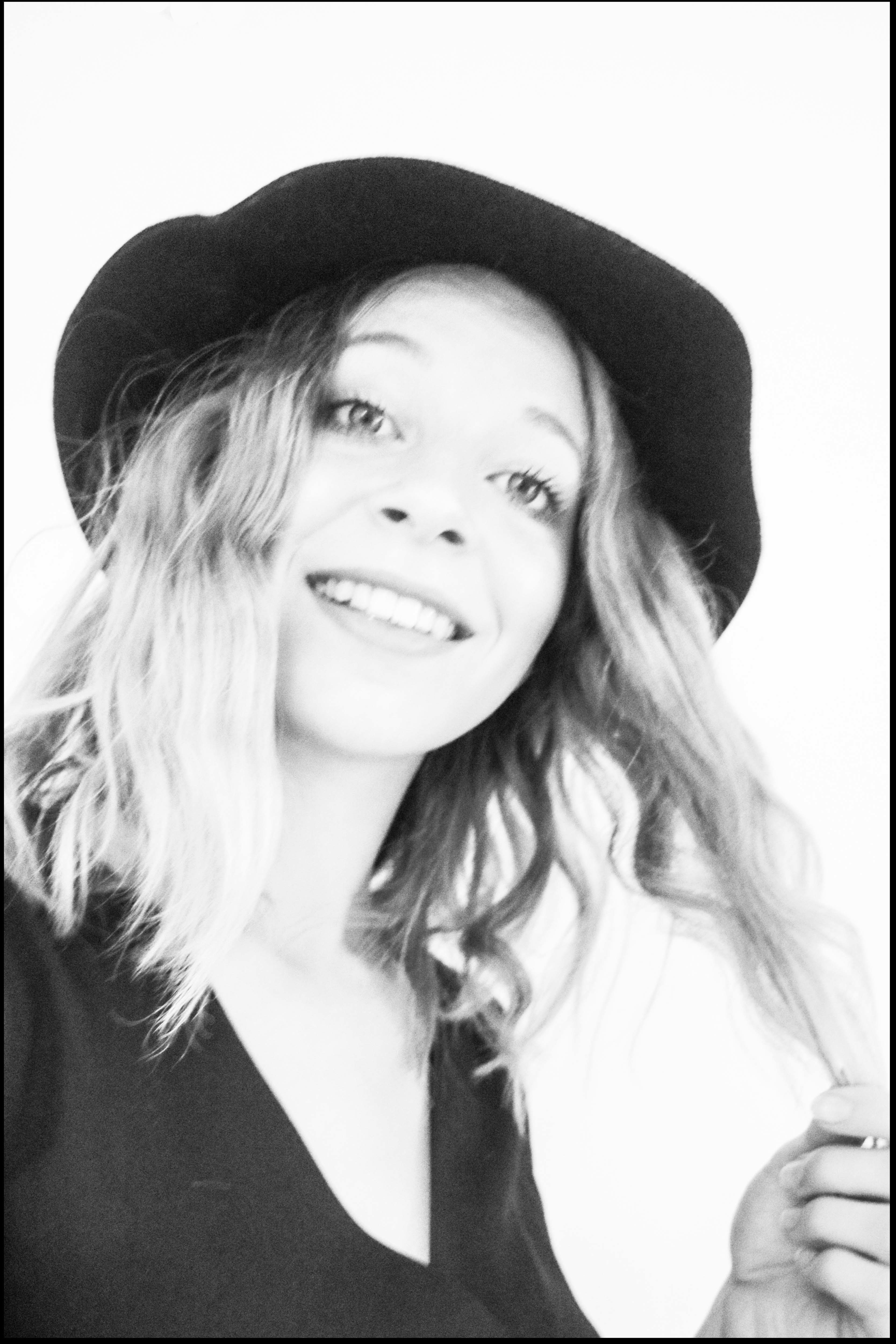 Laura Janus's Instagram, Twitter & Facebook on IDCrawl