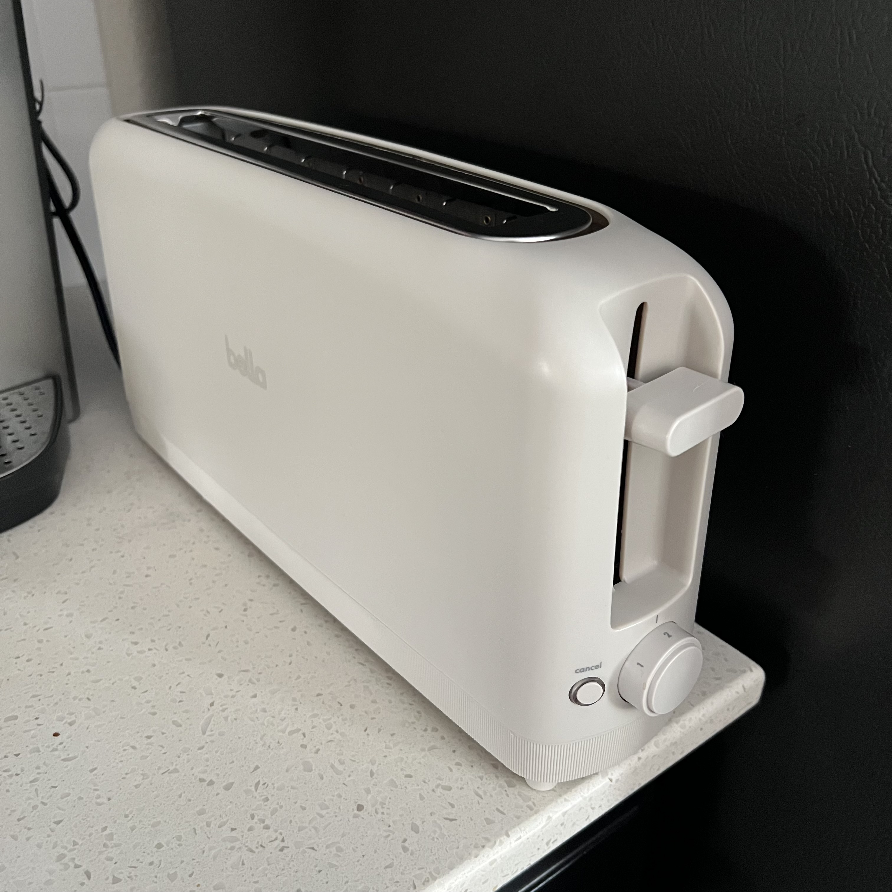 Watch Modern, retro and space saving Bella slim toaster on Amazon Live