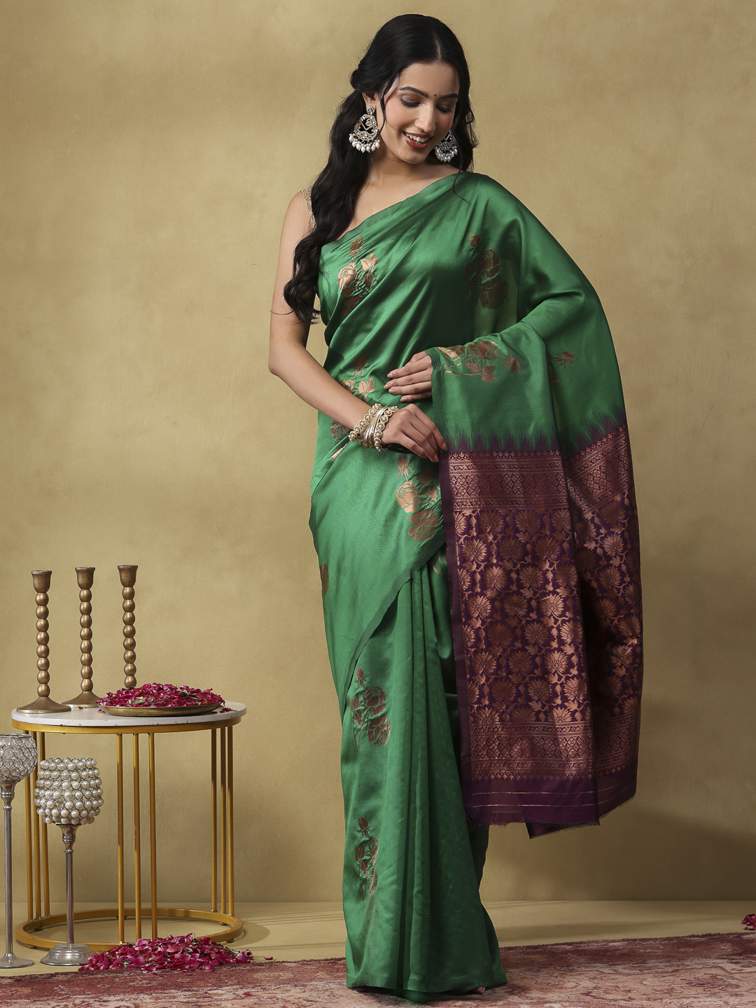 Watch Garden Vareli Women Pink Art Silk Floral Butta Saree on Amazon Live
