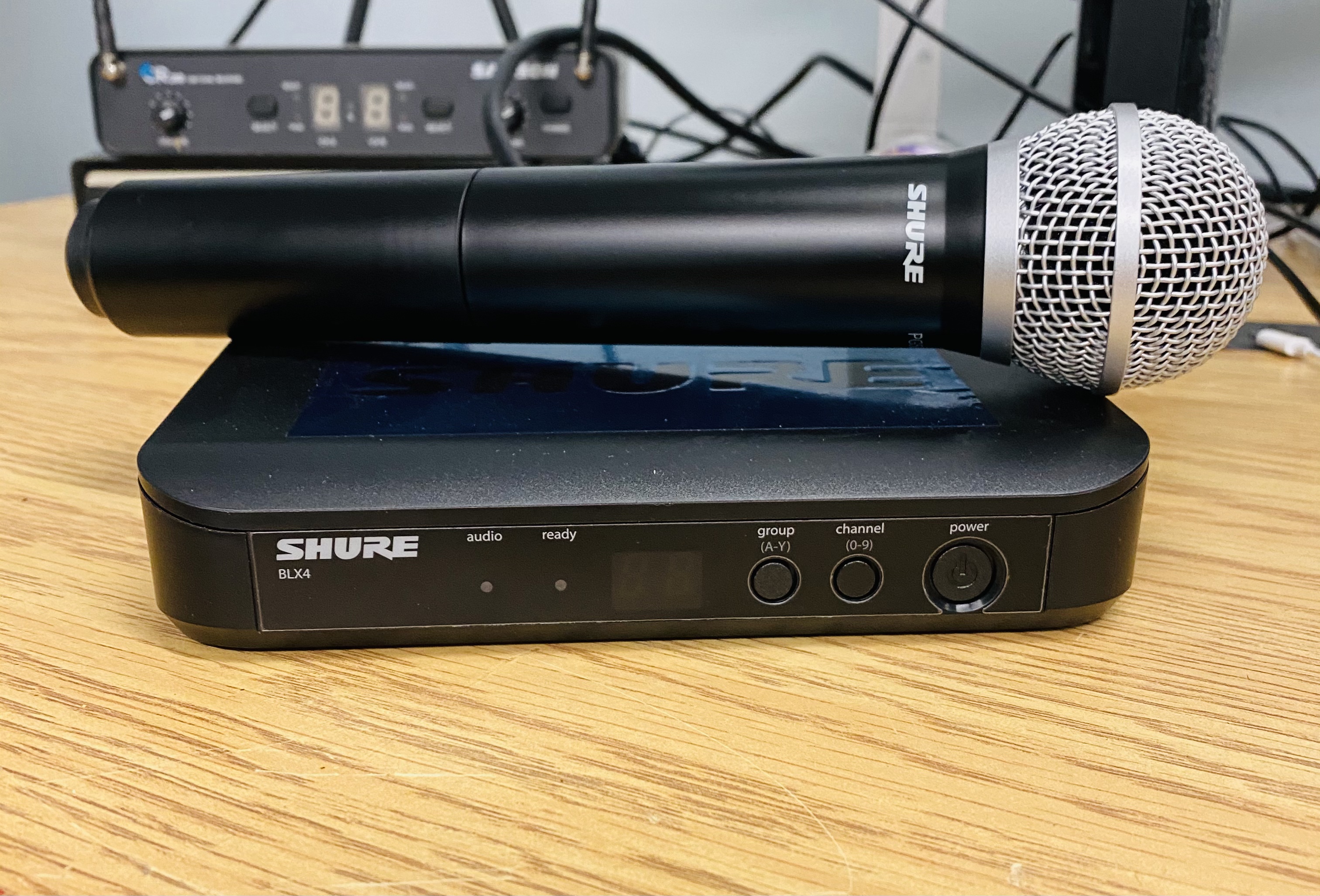 Shure BLX24/PG58 UHF Wireless Microphone System - Perfect for Church ...