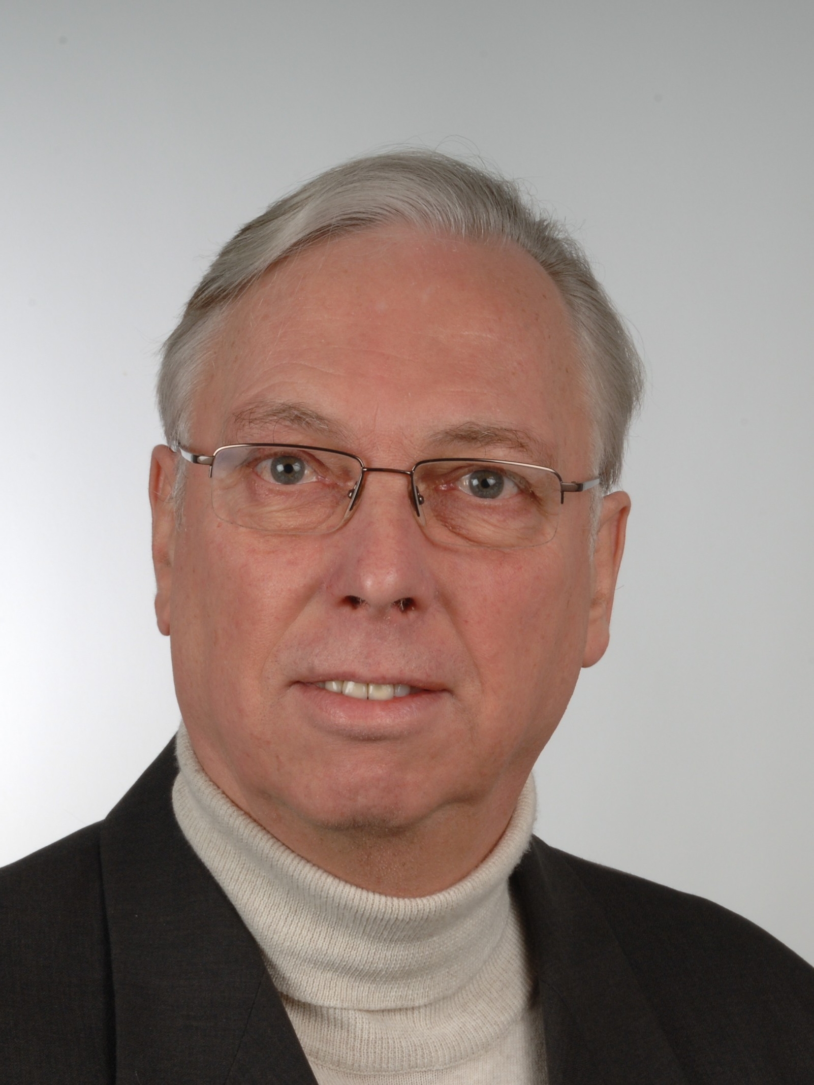 Amazon.co.uk: Wolfgang Siegert: books, biography, latest update