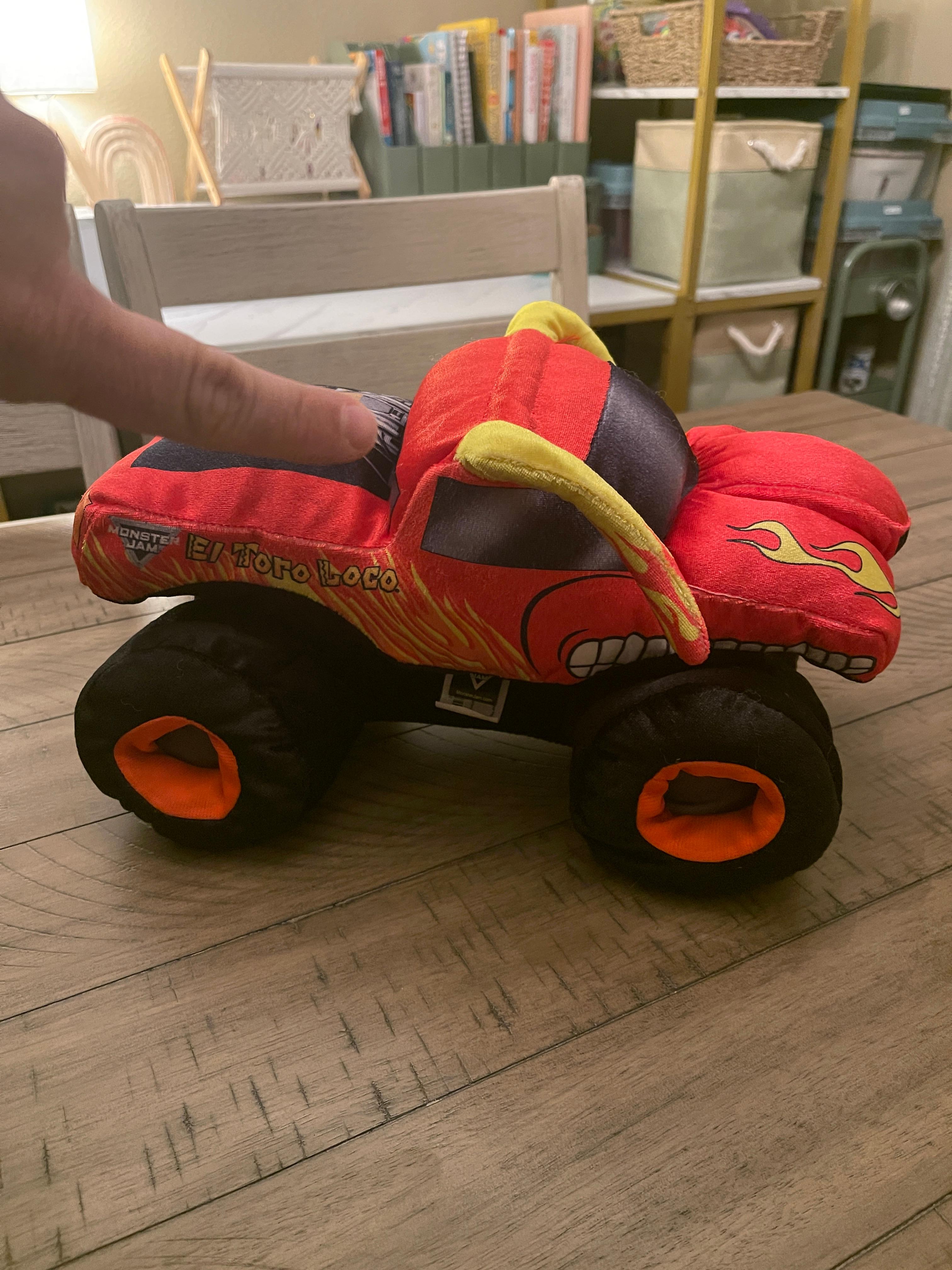 Watch Monster Jam Plush Pillow El Toro Loco Review on Amazon Live