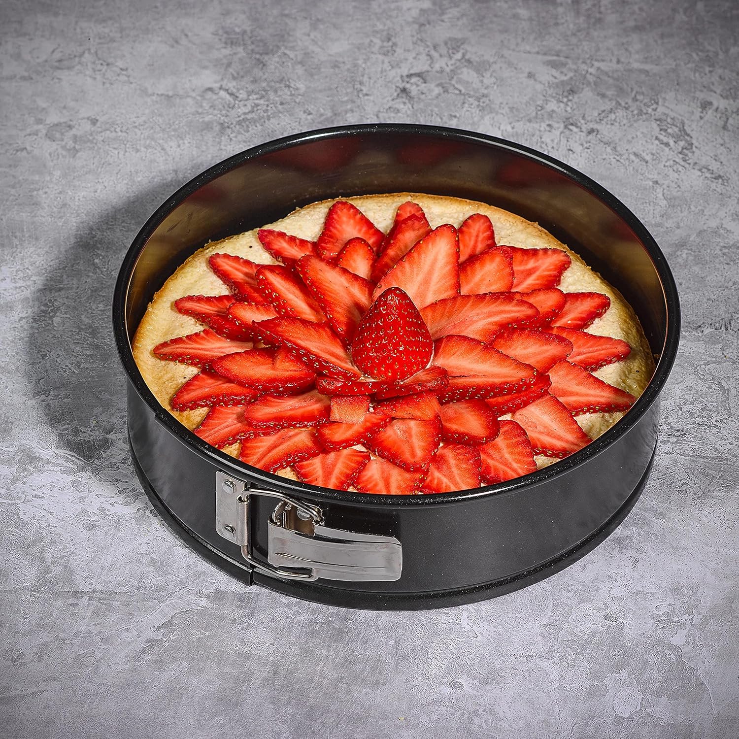 Non Stick 9′ Springform Cake Tin, Black – CookingFreshs
