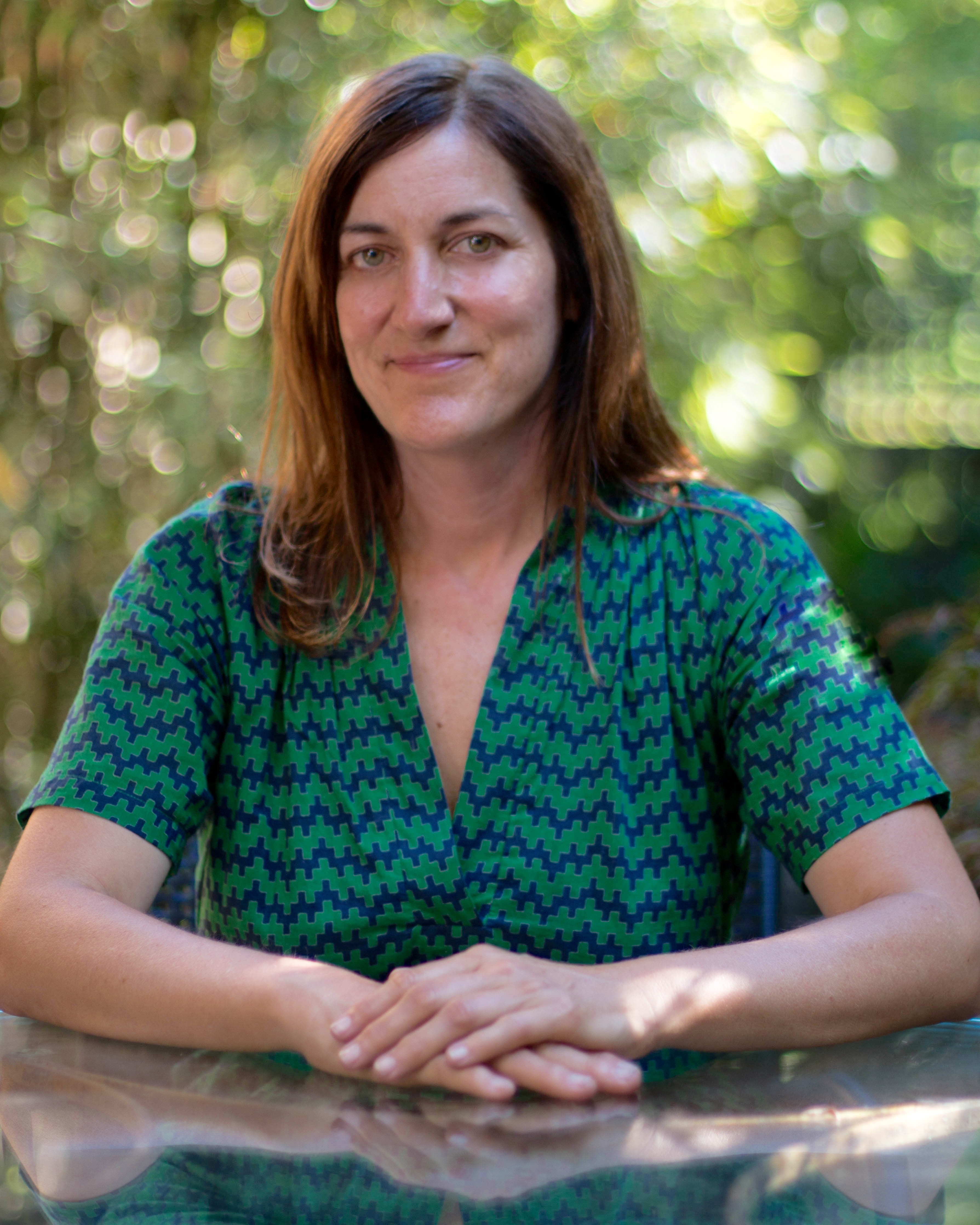 Amazon.com: Leslie Buck: books, biography, latest update