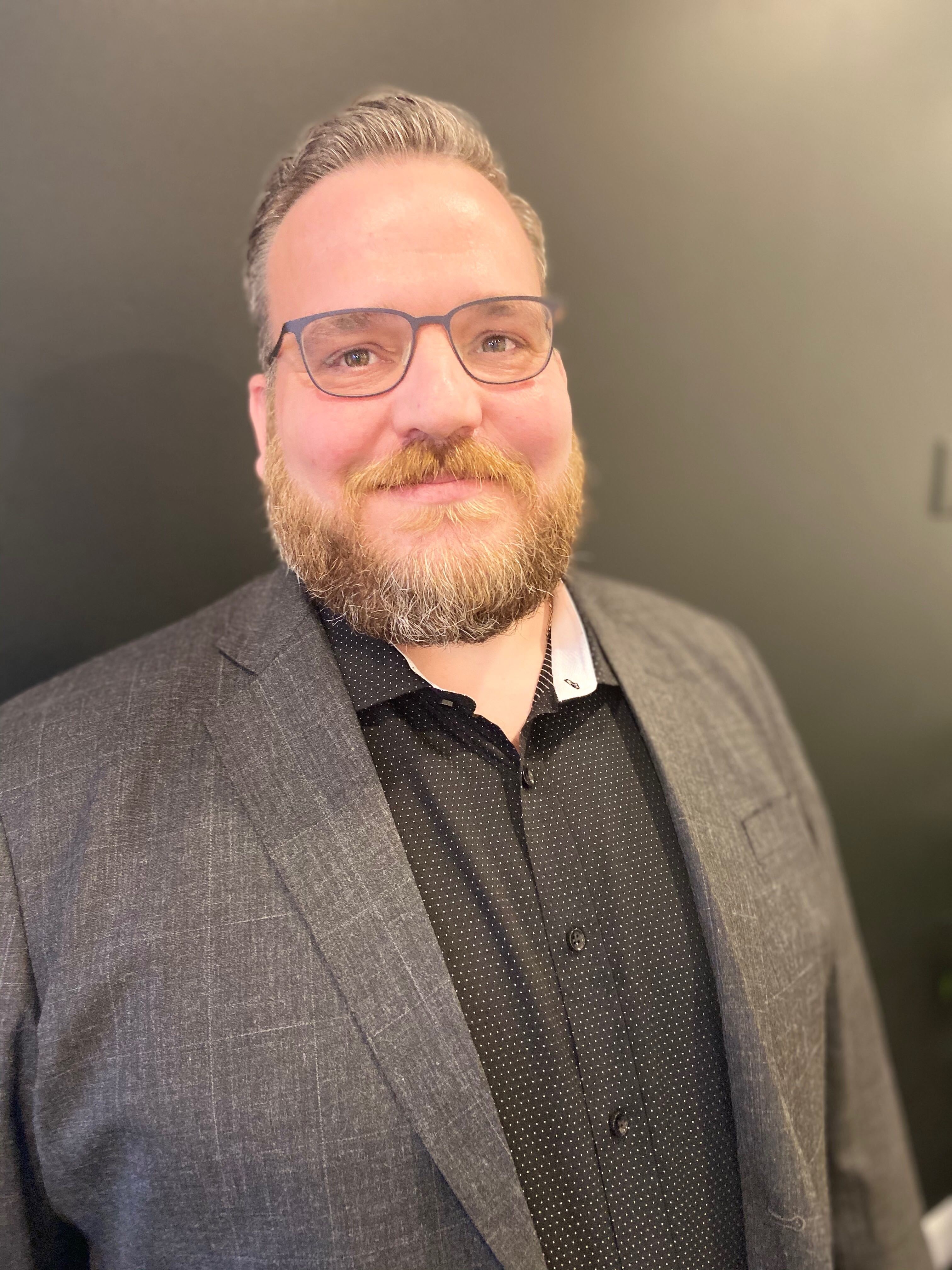 Amazon.com: Roger Auger: books, biography, latest update