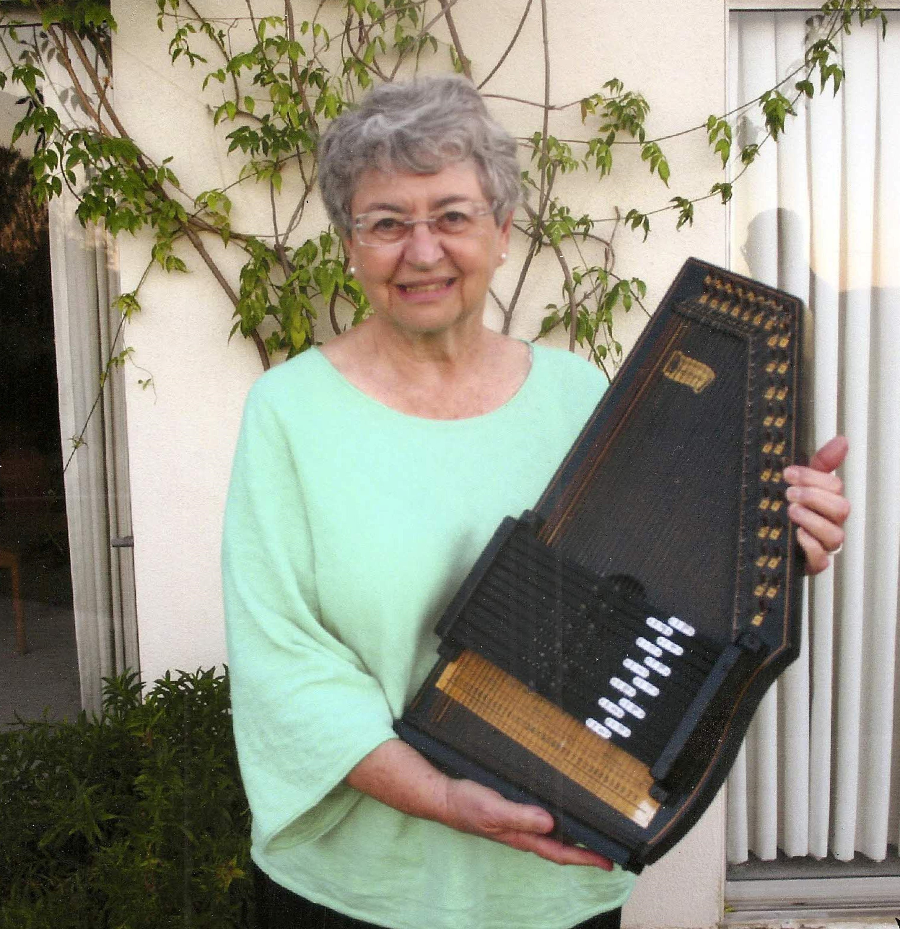 Amazon.com: Carol Ruth Harris: books, biography, latest update