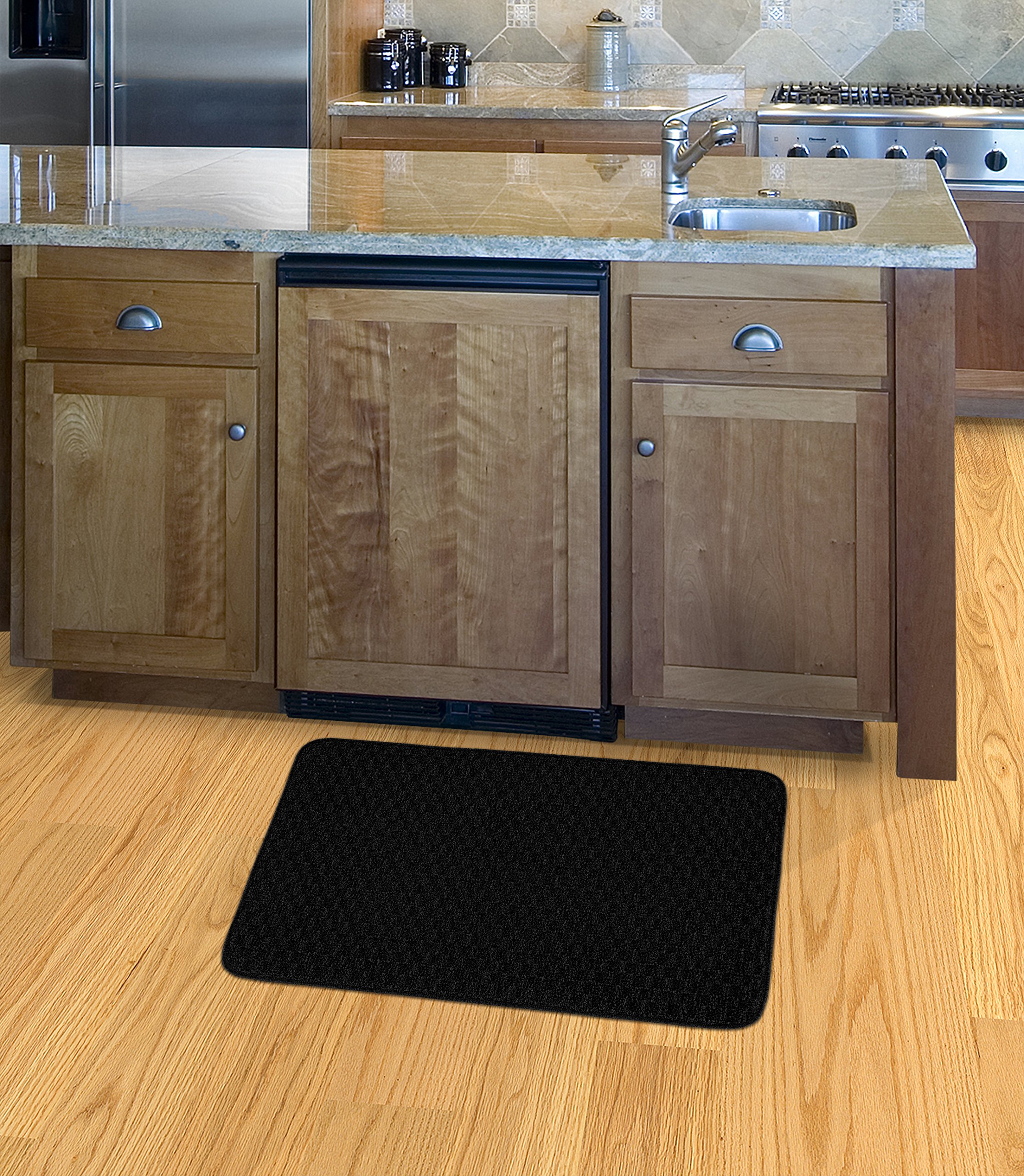 Amazon.com: Garland Rug Town Square Area Rug, 24-Inch by 40-Inch, Black ...