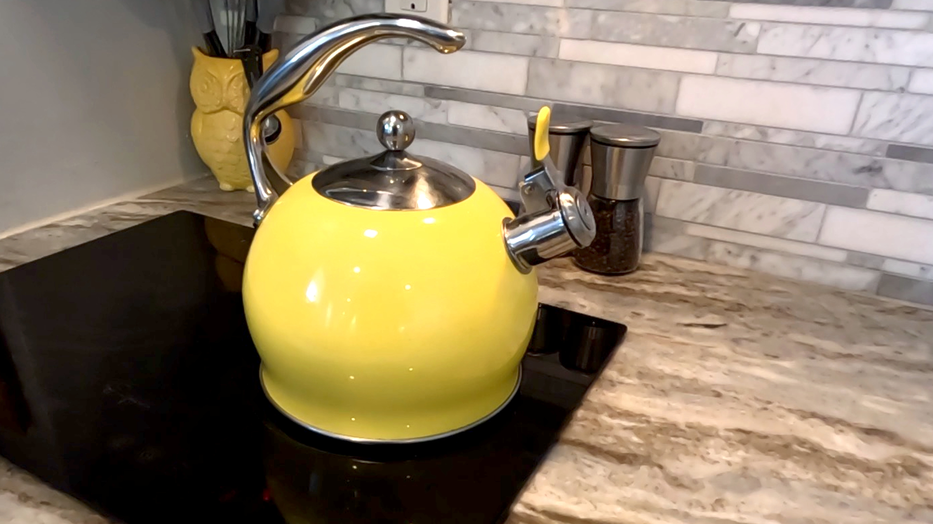 Watch Great Whistling Tea Kettle Coffee pot classic sound! on Amazon Live