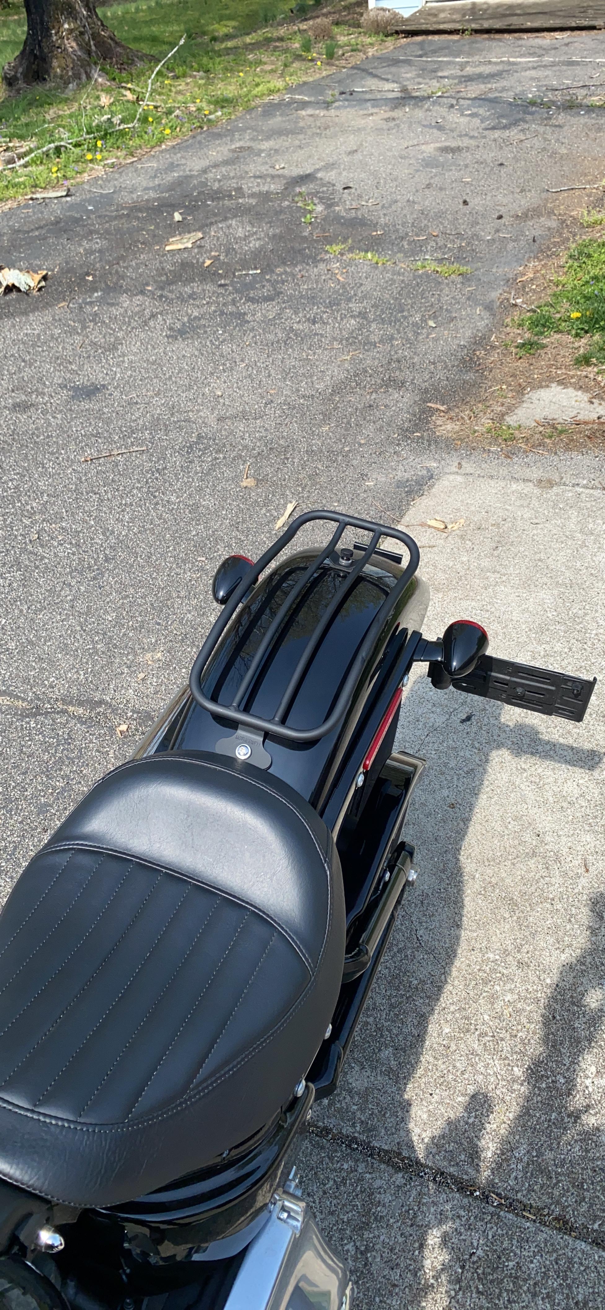 Amazon.com: Motherwell 18 Flsl N/A7" Solo Luggage Rack Blk Mwl-151-18B ...