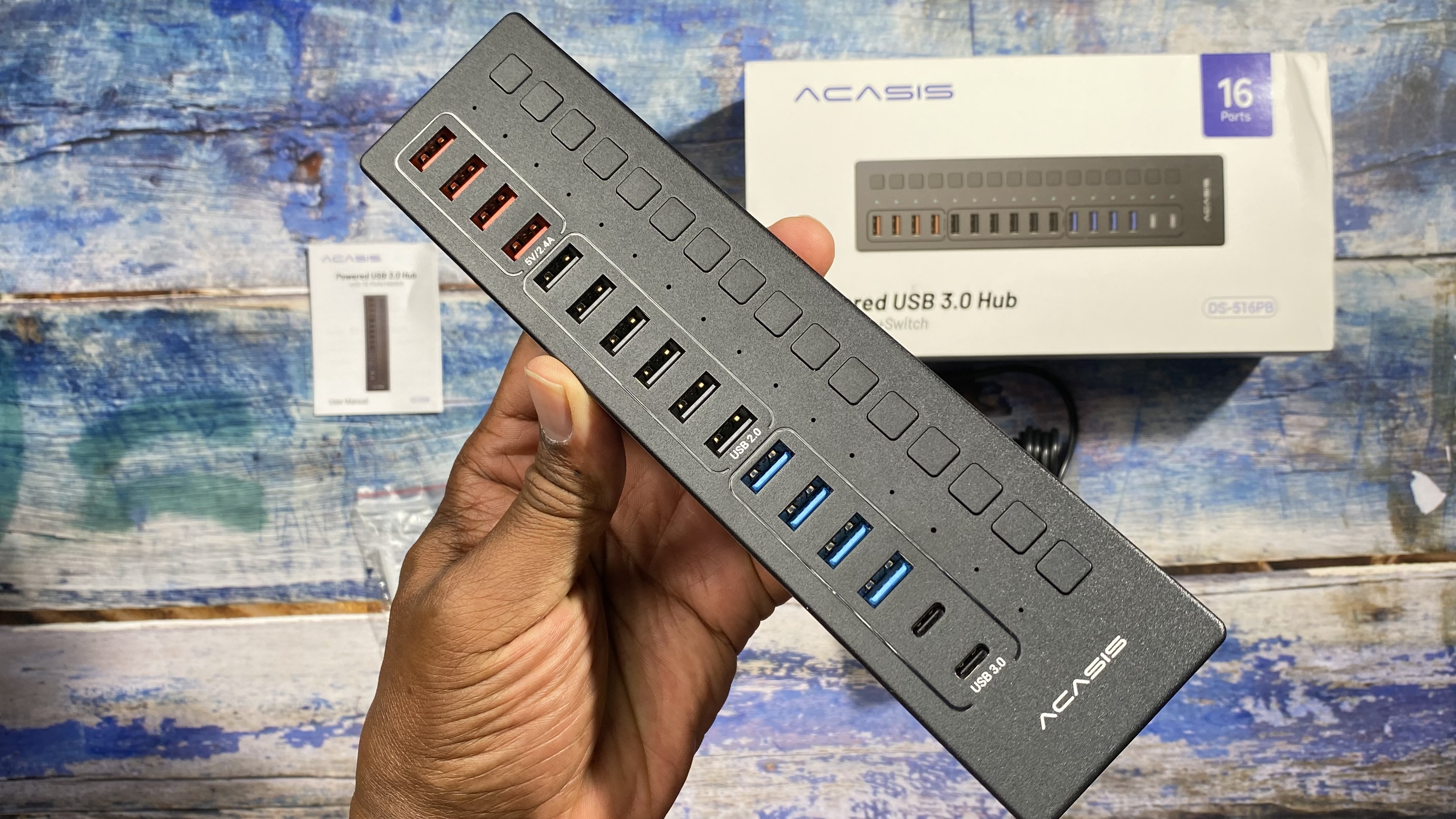 Watch Awesome 16 Port Powered USB-C Hub on Amazon Live