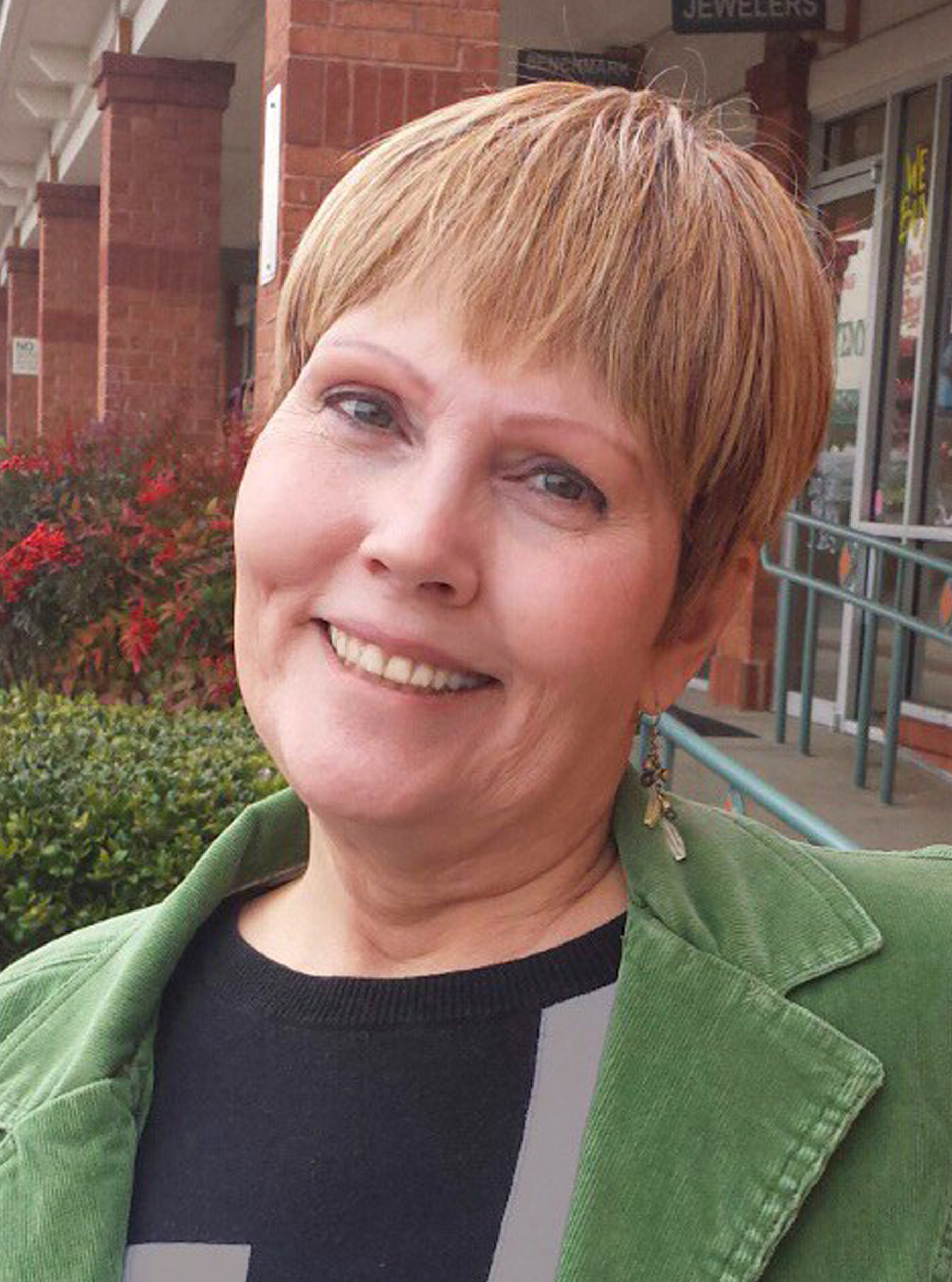 Amazon.com: Ann Casey: books, biography, latest update