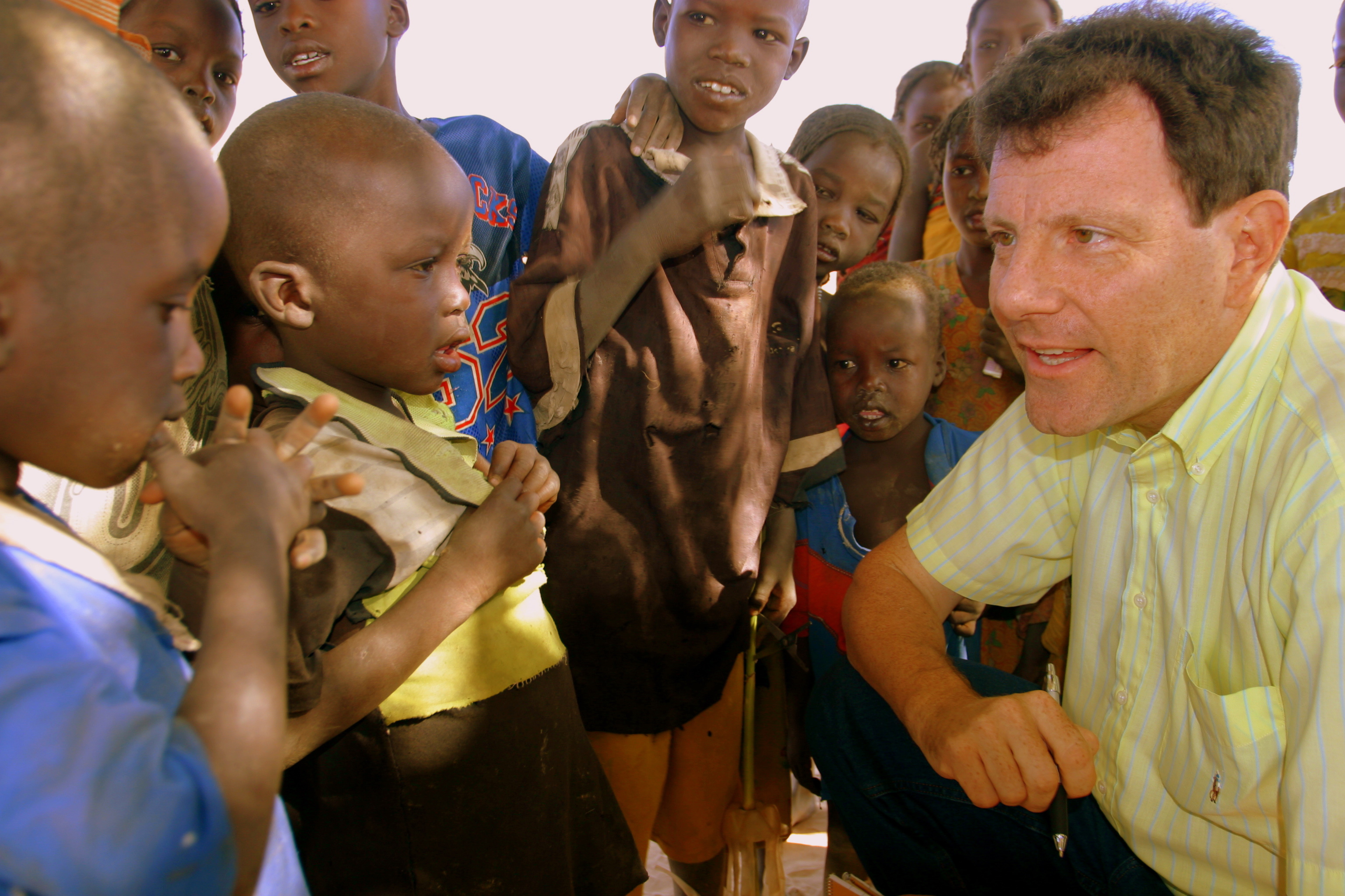 Tightrope: Americans Reaching for Hope: Kristof, Nicholas D., WuDunn ...