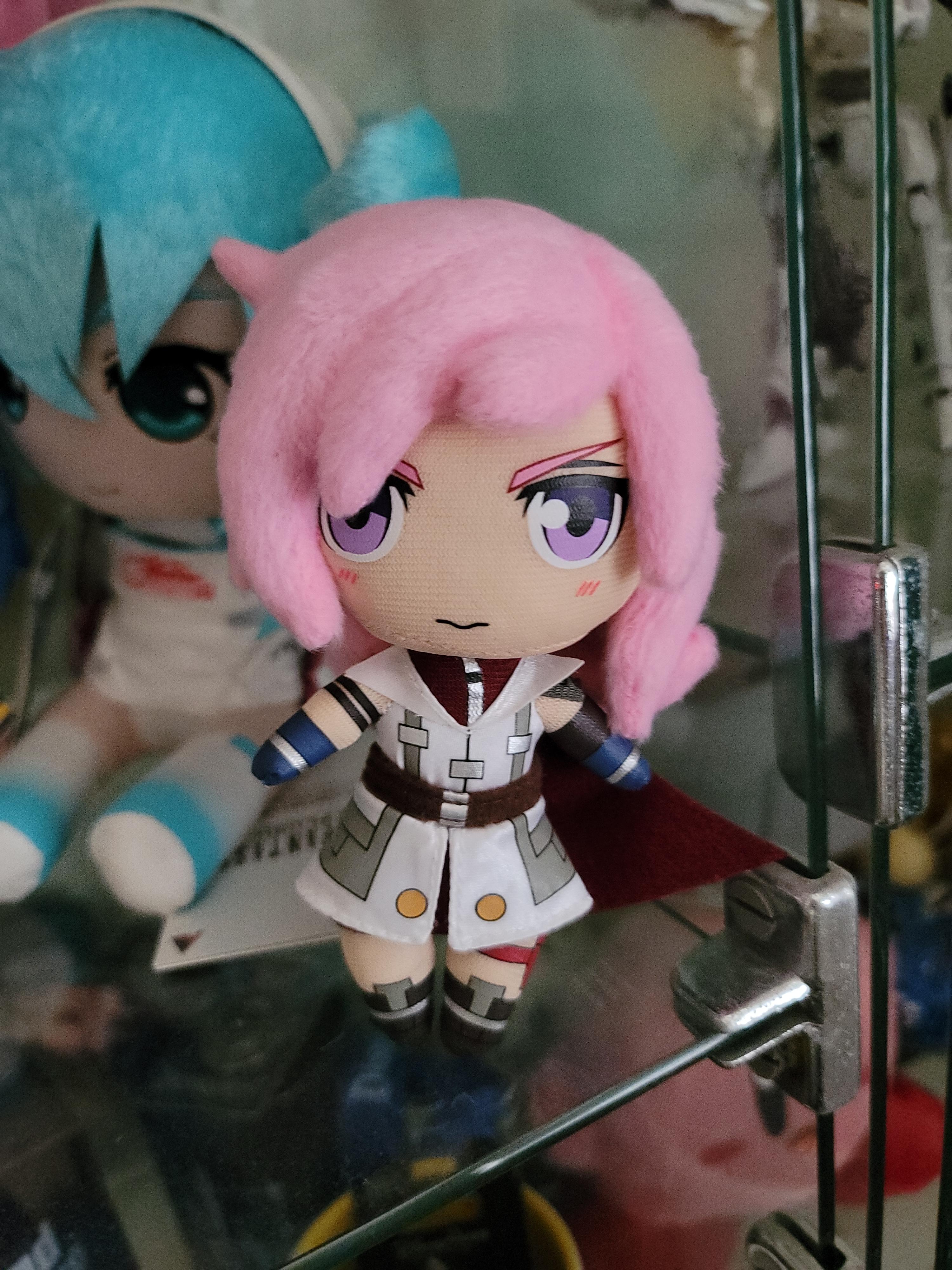 Amazon.com: Square Enix Final Fantasy XIII: Lightning Mini Plush Figure ...