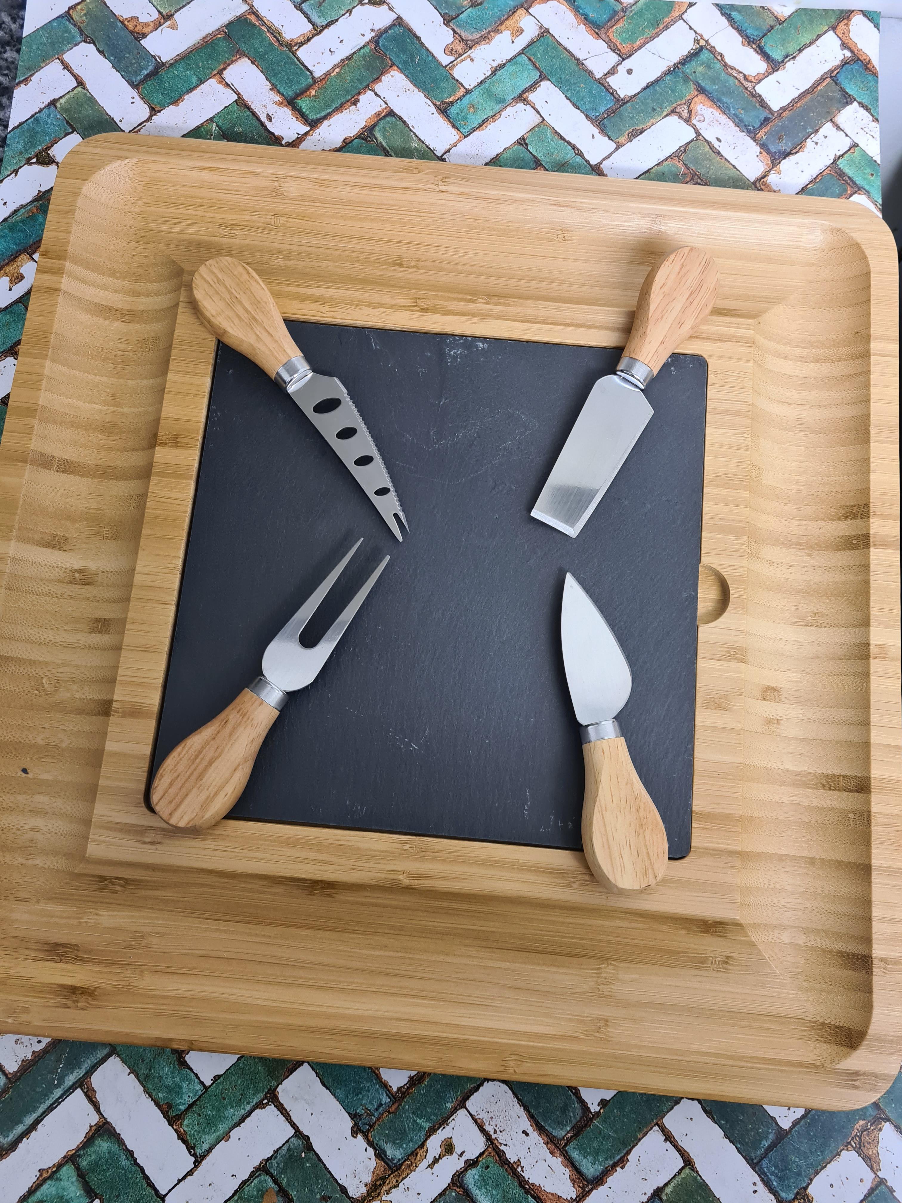 Traversa Bamboo Cheese Board Set - Handcrafted Cheeseboard with Cheese ...