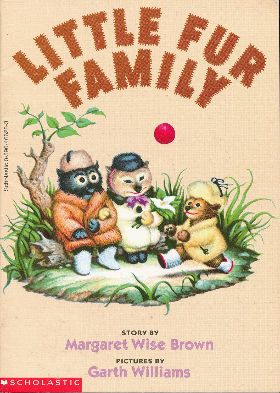 little fur family: Margaret Wise Brown, Garth Williams: 9780590466288 ...
