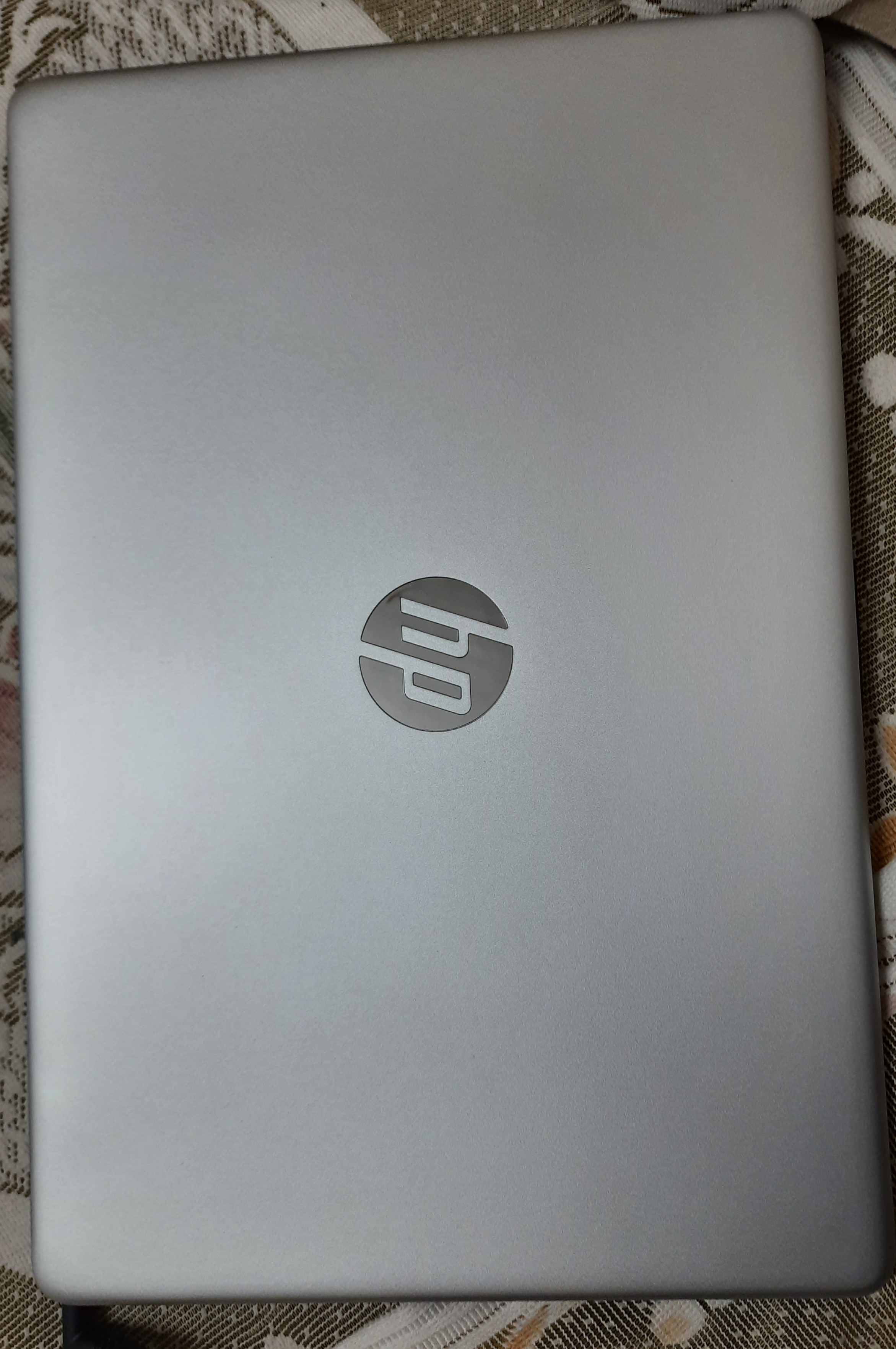 HP 15 Ryzen 3 AMD 4300U Processor 15.6-inches/39.6 cm FHD Laptop (8GB ...