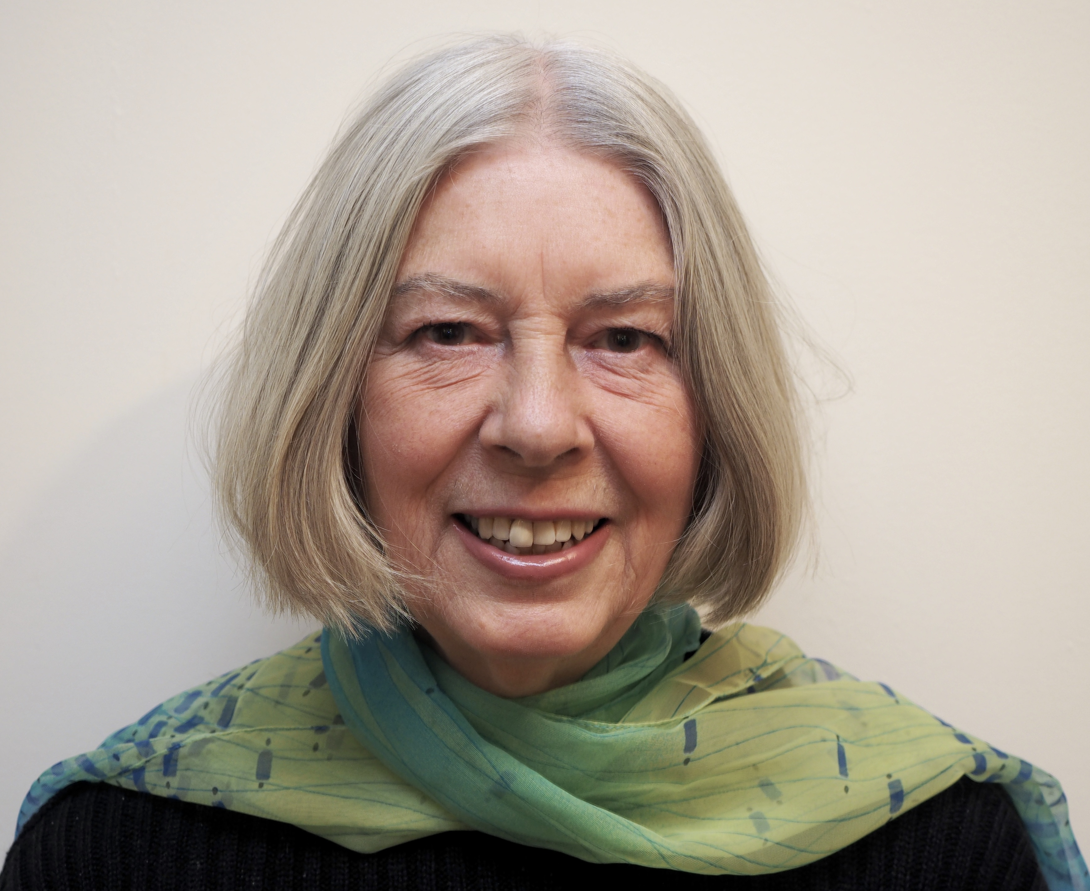 Amazon.co.uk: Gillian Crow: books, biography, latest update