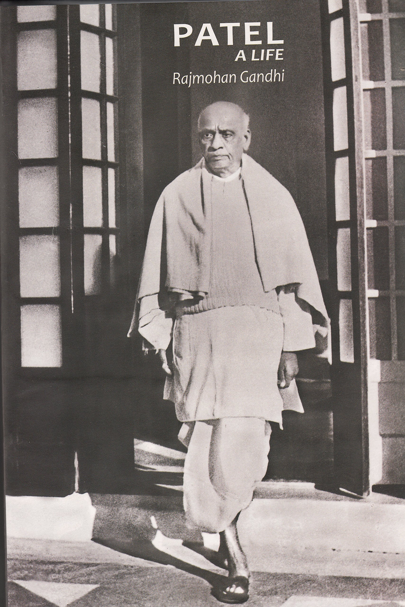 Patel a Life : Rajmohan Gandhi: Amazon.in: Books