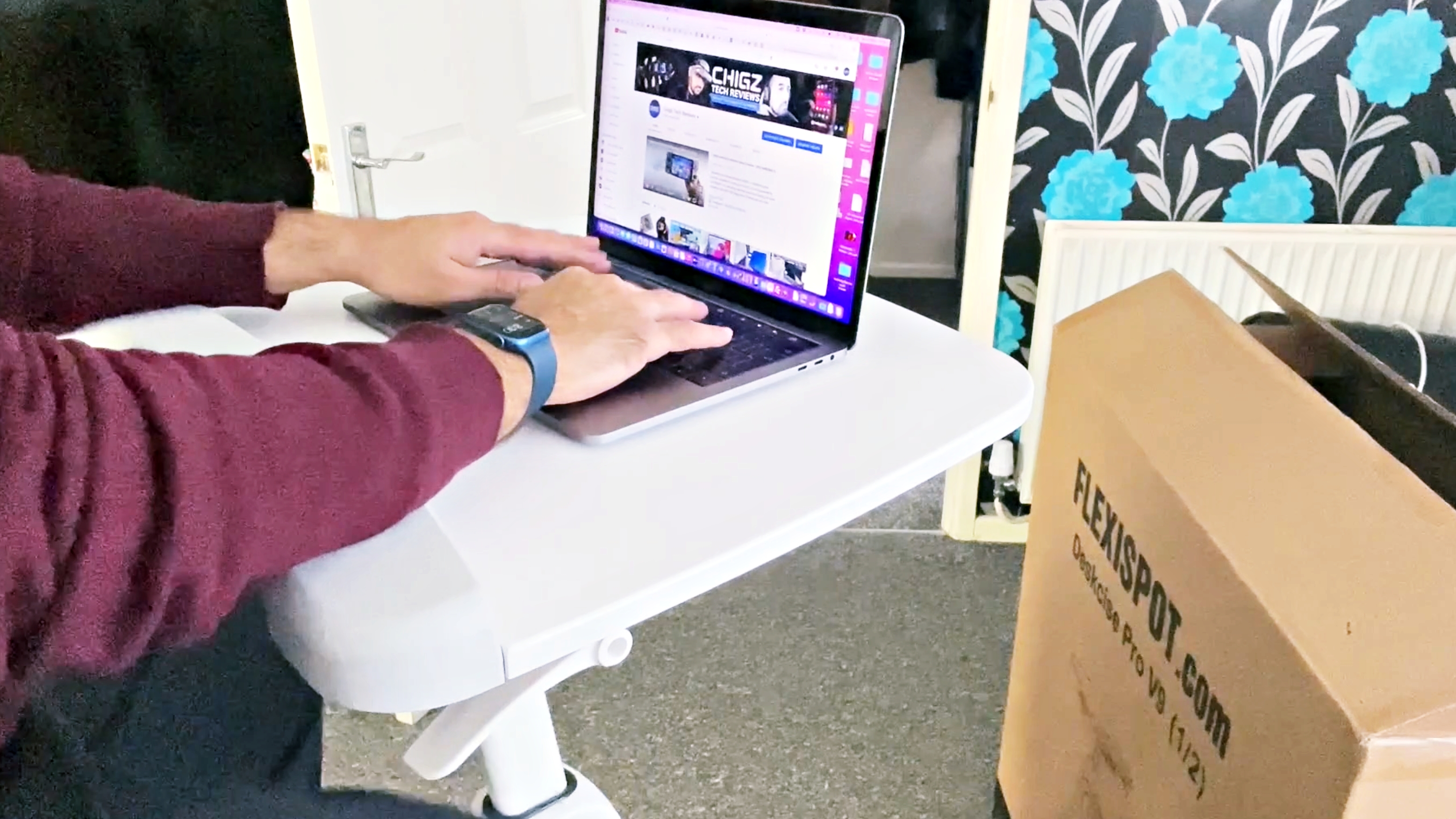 Watch FLEXISPOT Deskcise Pro V9 - Easy Assembling the Bike. on Amazon Live