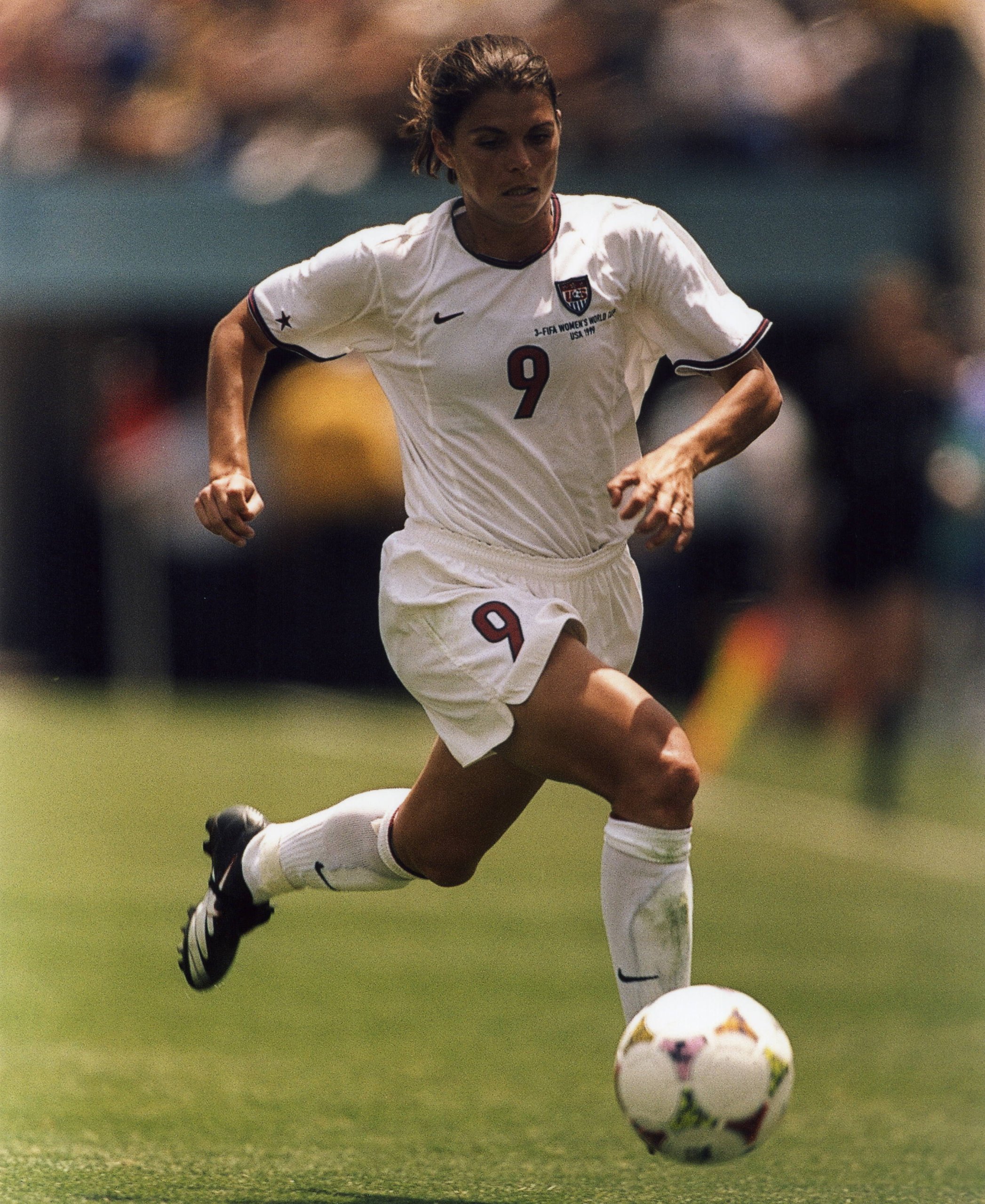Amazon.com: MIA HAMM USA WOMENS SOCCER 8X10 SPORTS ACTION PHOTO Y ...