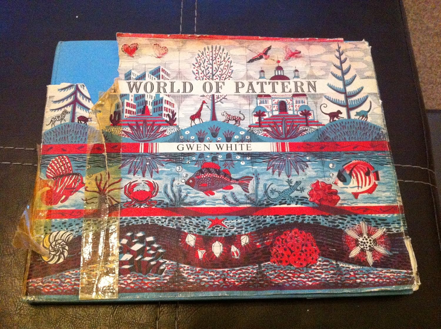 A World of Pattern: Amazon.co.uk: White, Gwen: Books