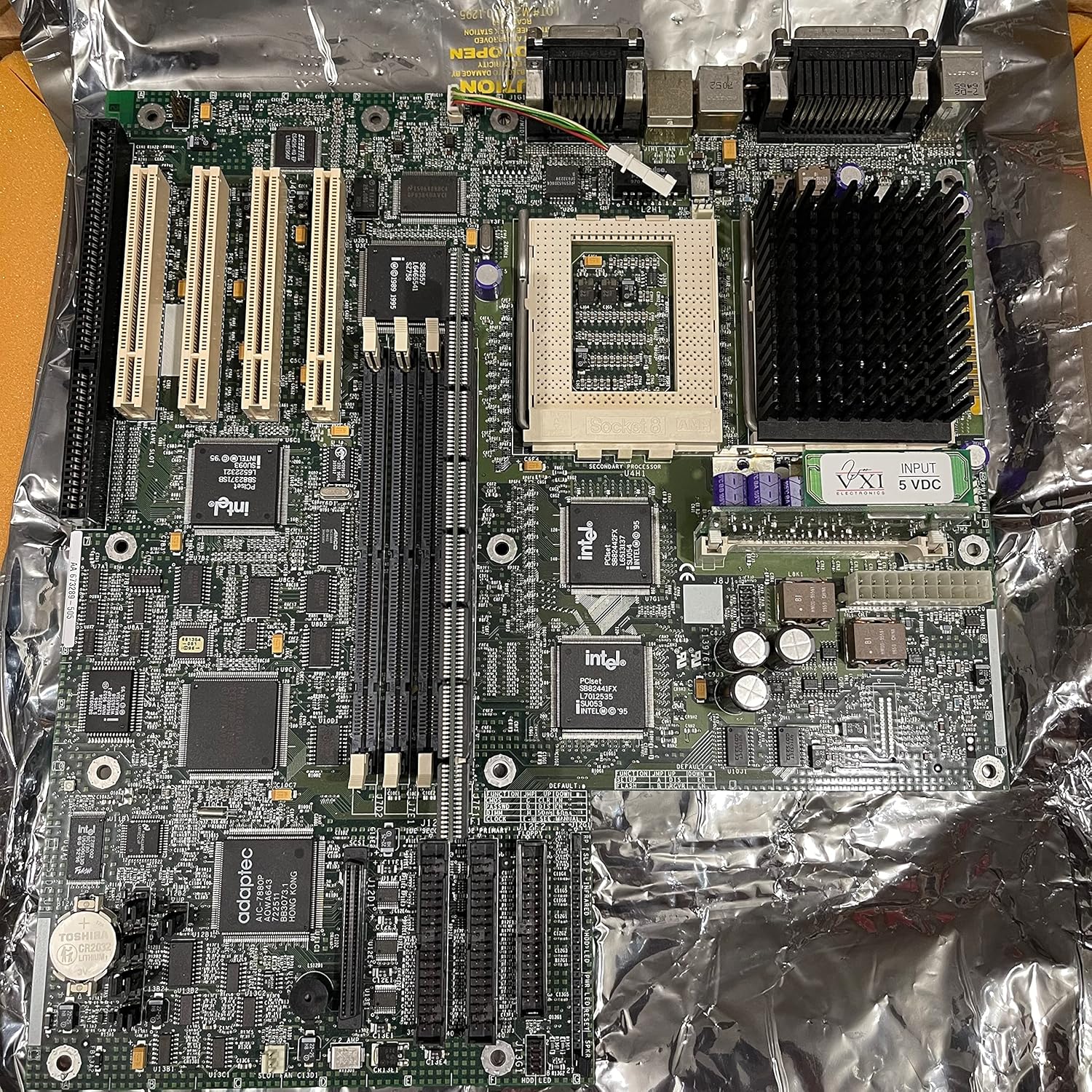 Amazon.com: INTEL PR440FX PROVIDENCE DUAL PENTIUM PRO UWSCSI LAN AUDIO ...