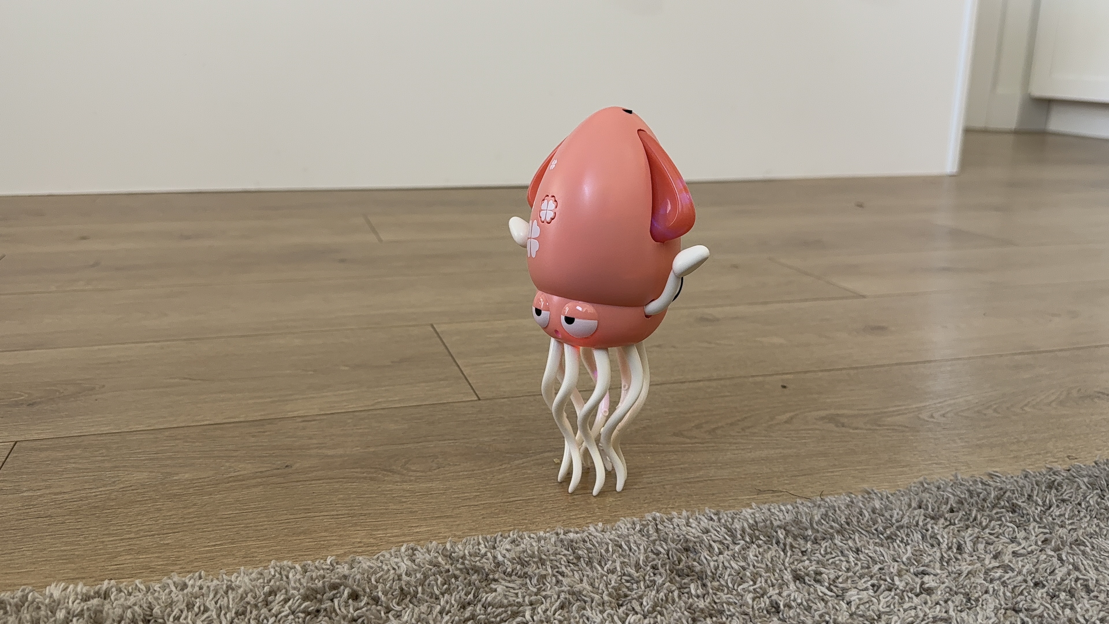 Watch Cutest dancing squid toy! on Amazon Live