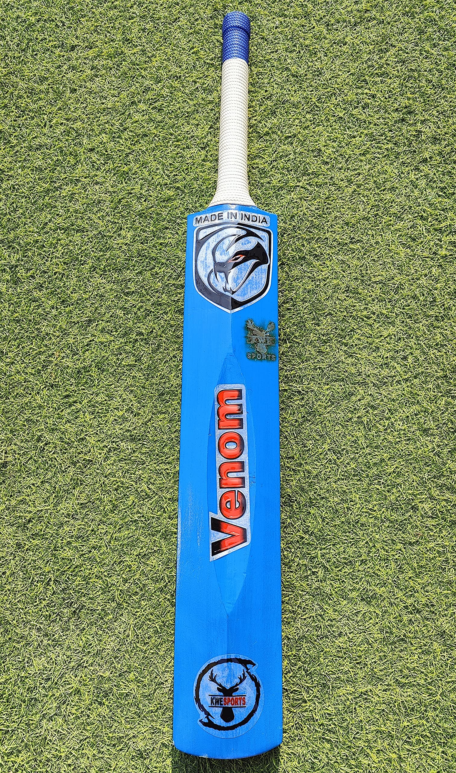 Kookaburra Beast Graphite Cricket Bat